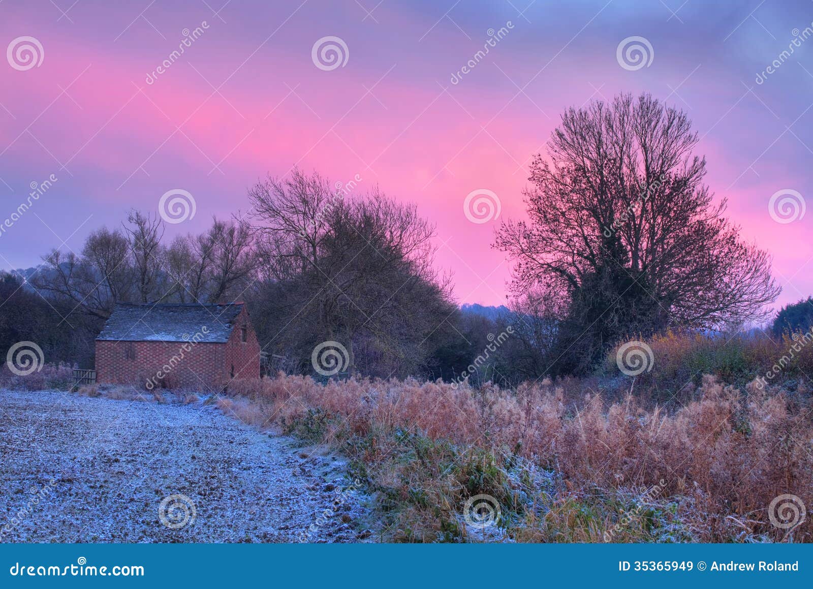 Old Barn at sunset stock image. Image of barn, countryside - 35365949