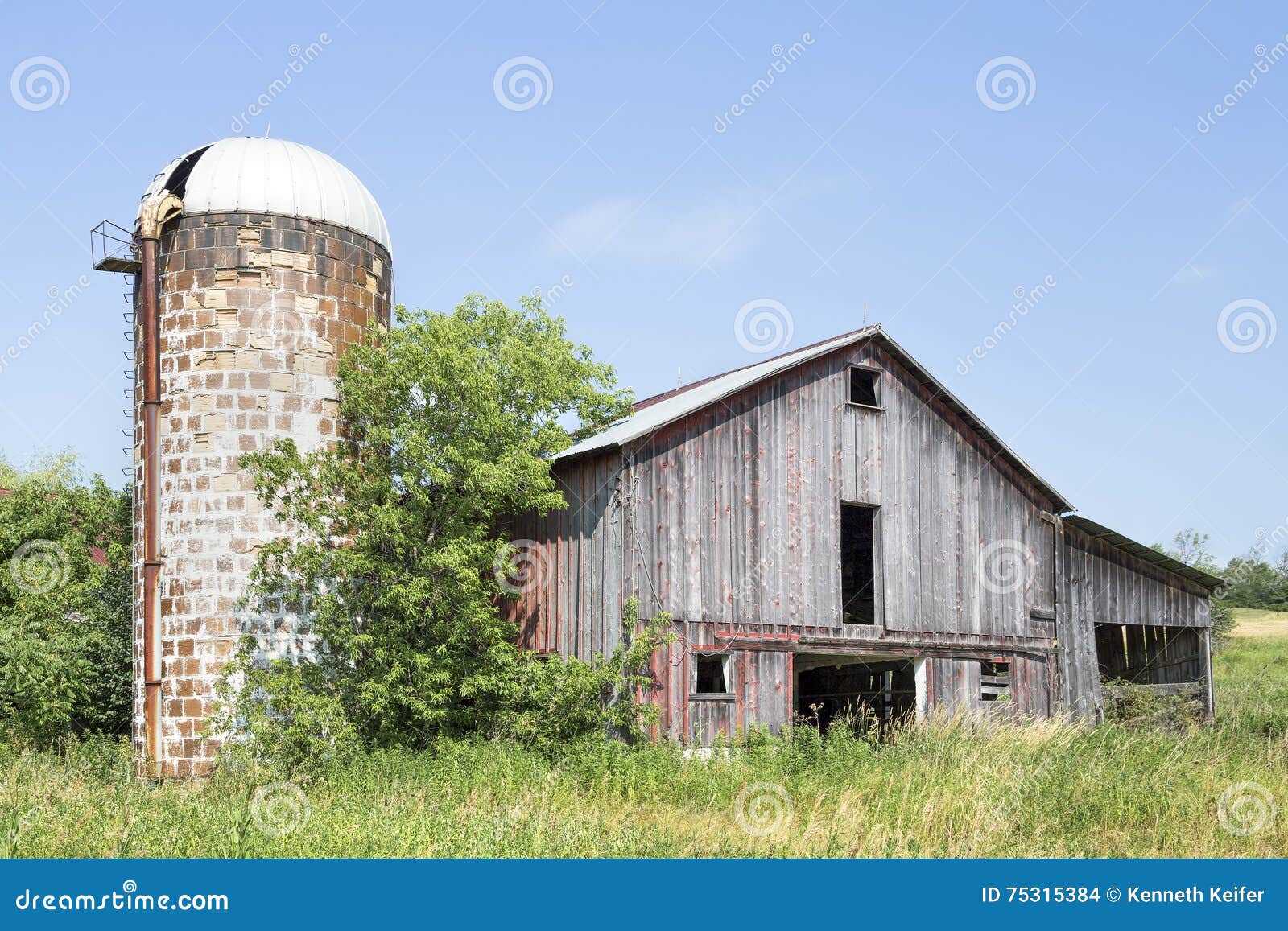Old Barn and Weathered Silo Stock Photo - Image of masonry, blocks ...