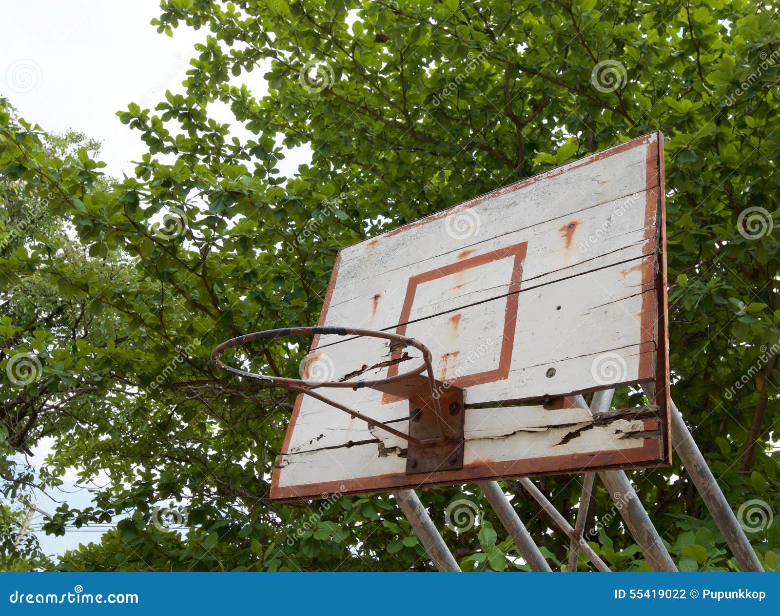 Old basketball hoop stock photo. Image of goal, play - 55419022