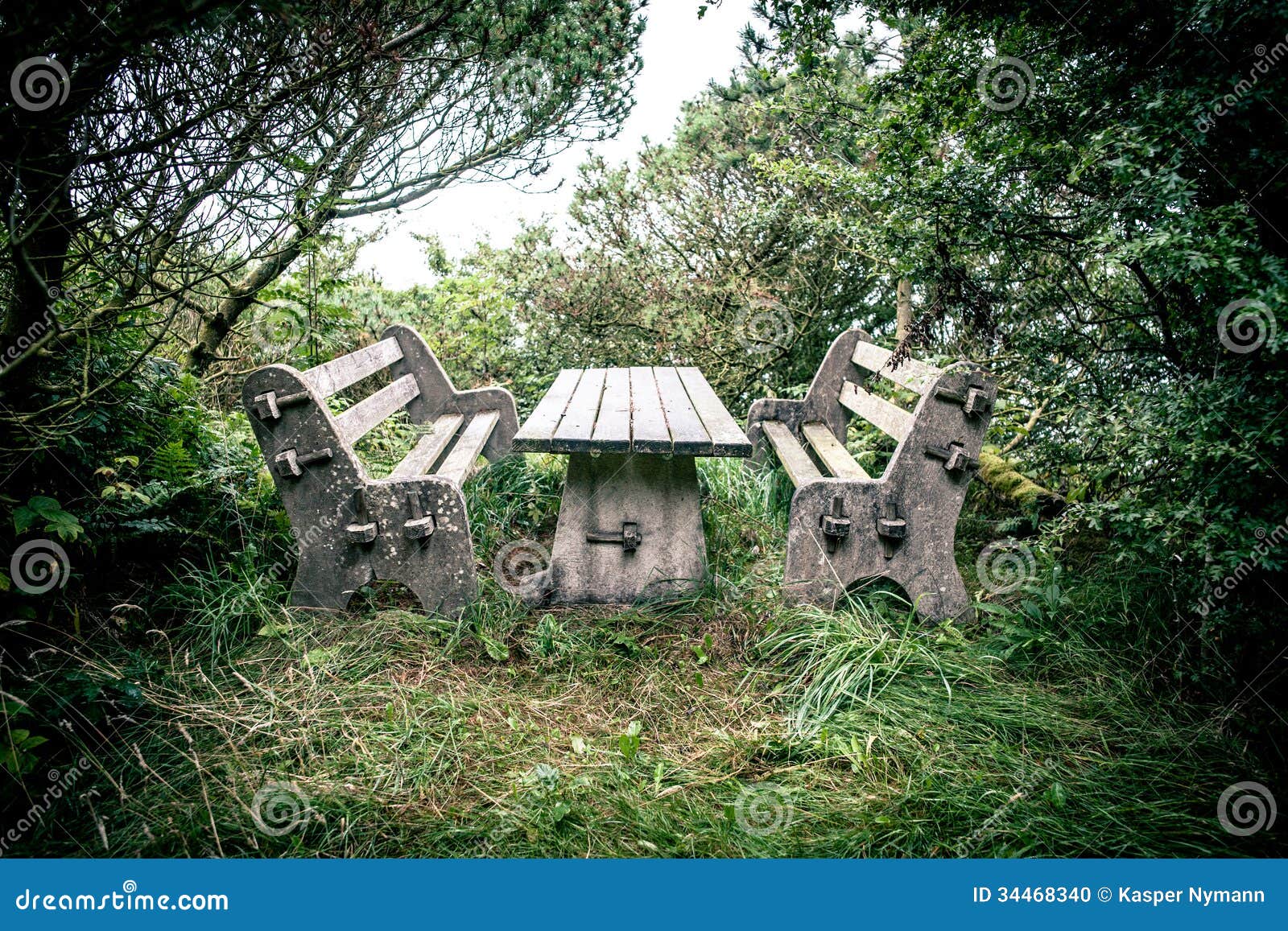 Old bench stock photo. Image of green, outdoor, chair - 34468340