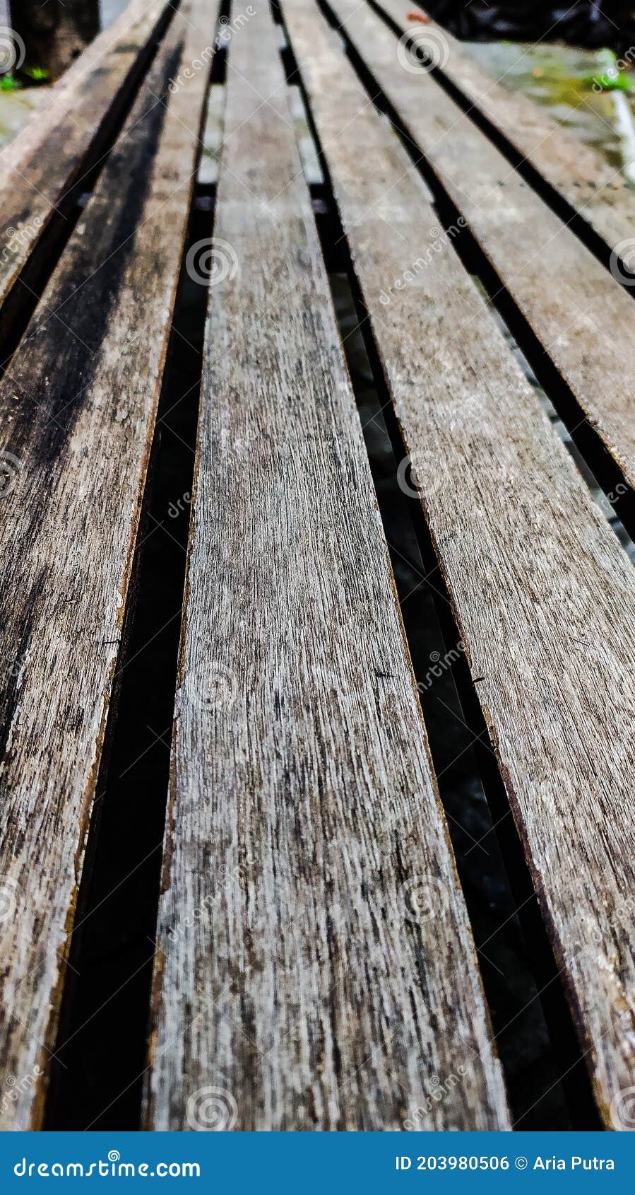Old Bench Texture at Backyard Stock Photo - Image of symmetry, wood ...