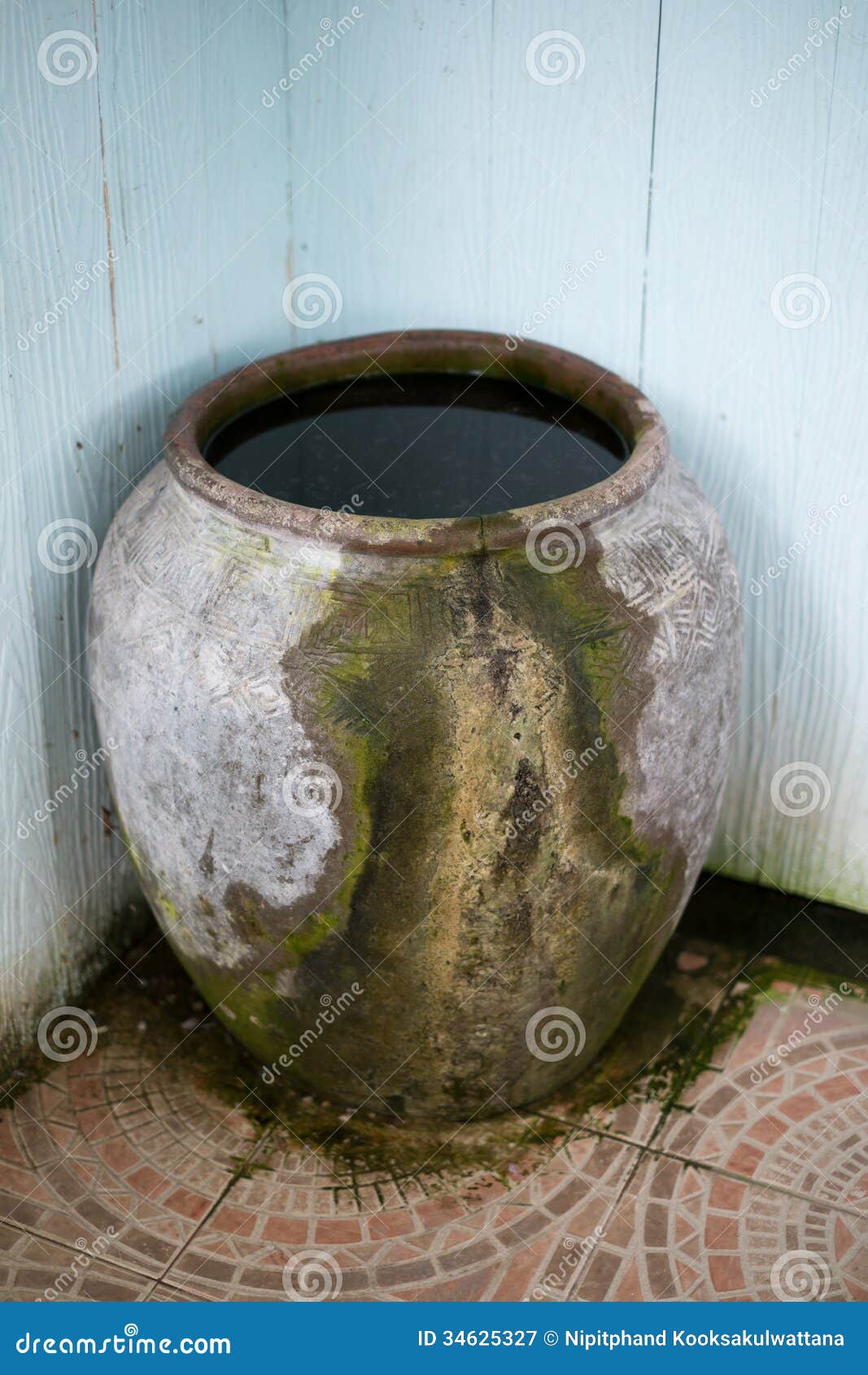 Old big earthen jar stock image. Image of decoration - 34625327