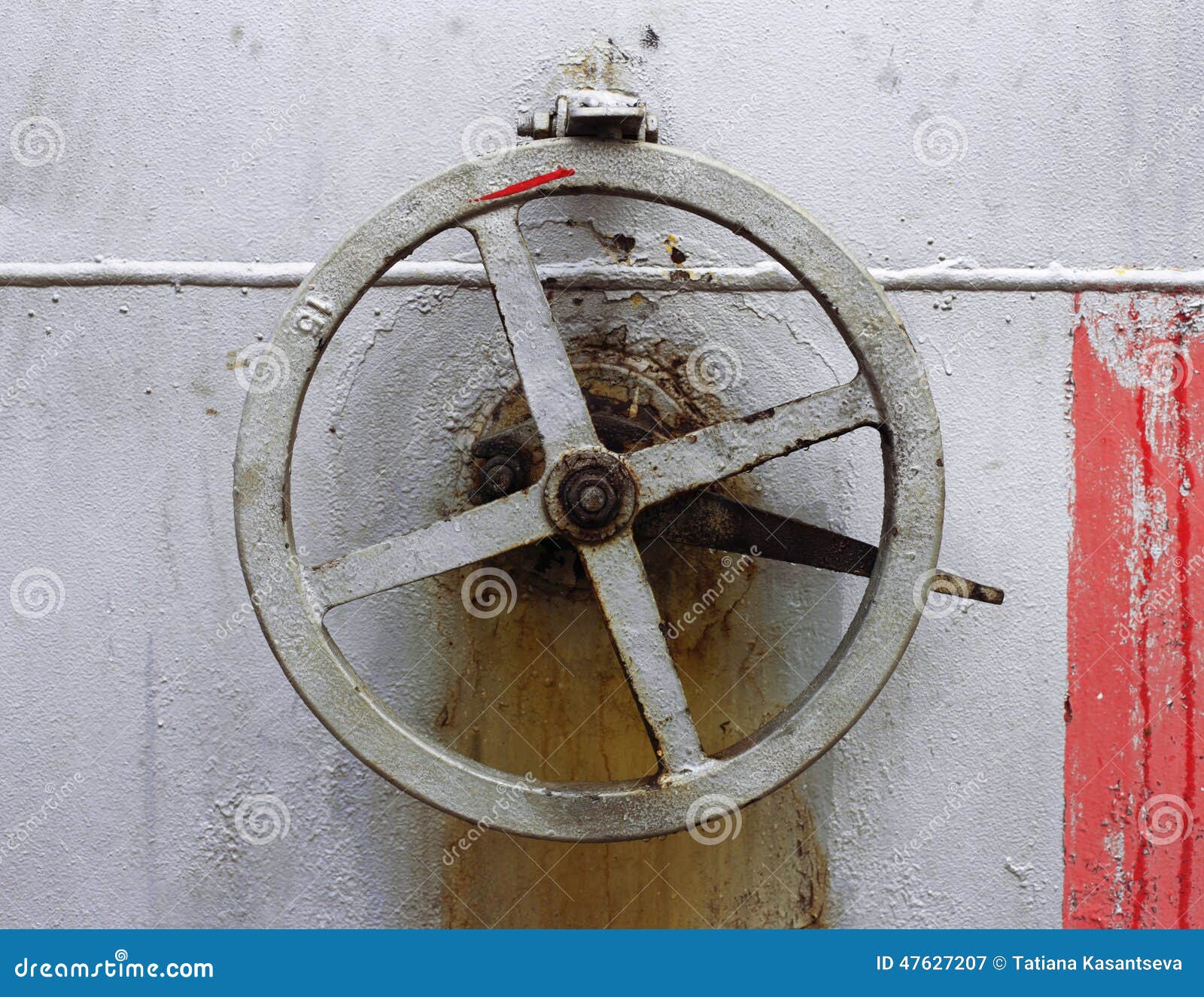 Red Hand Wheel Of Main Supply Water Piping In The Fire Extinguishing ...