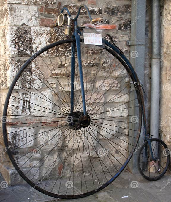 Old bike stock photo. Image of white, classic, wheels - 1440862