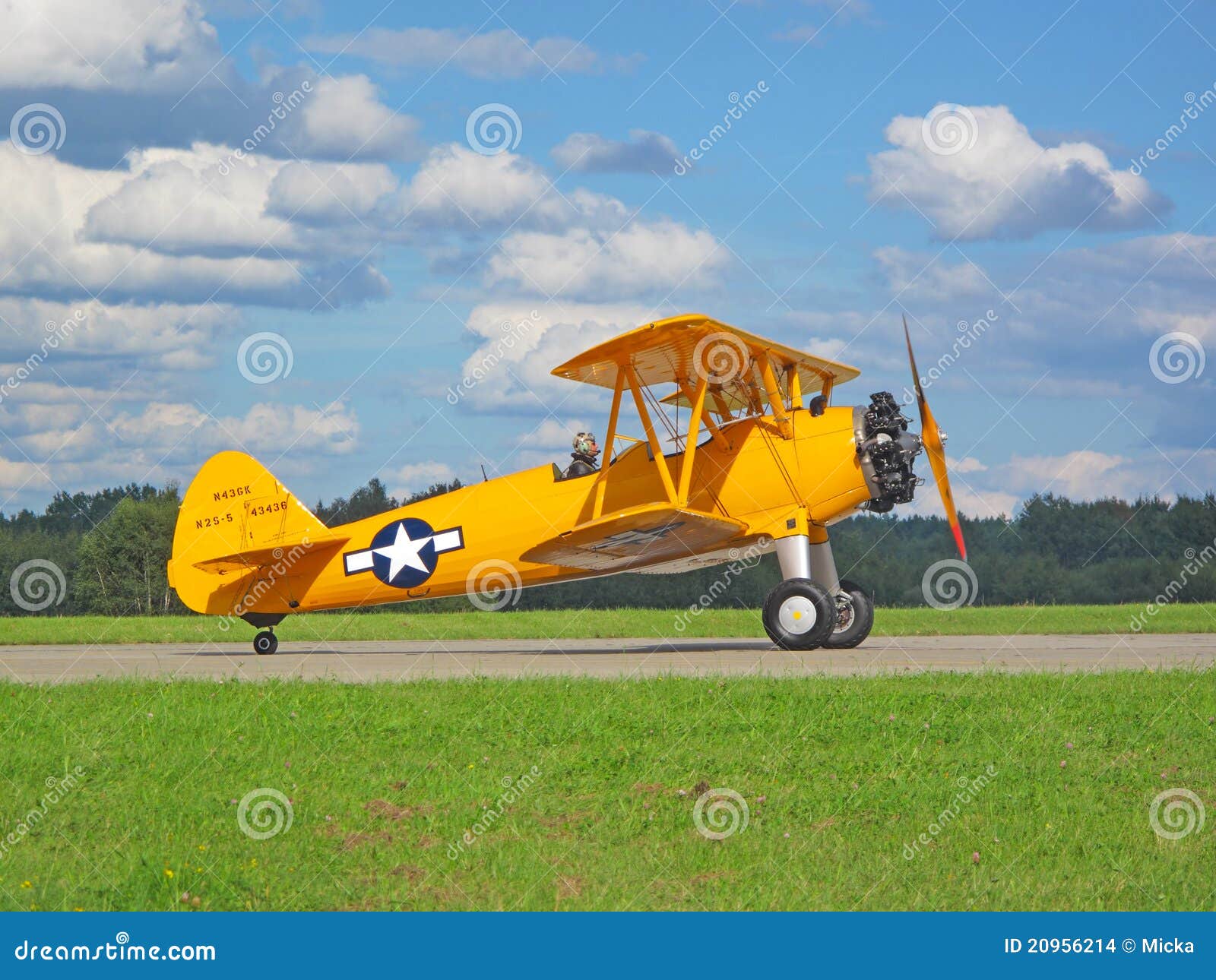 Old Biplane Boeing Stearman Model 75 Editorial Image | CartoonDealer ...