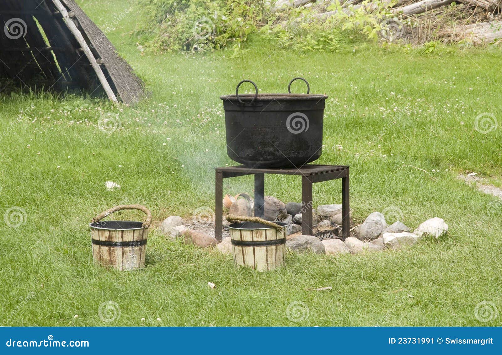 Old Black Cast Iron Kettle Over Hot Fire Stock Image - Image of nature ...