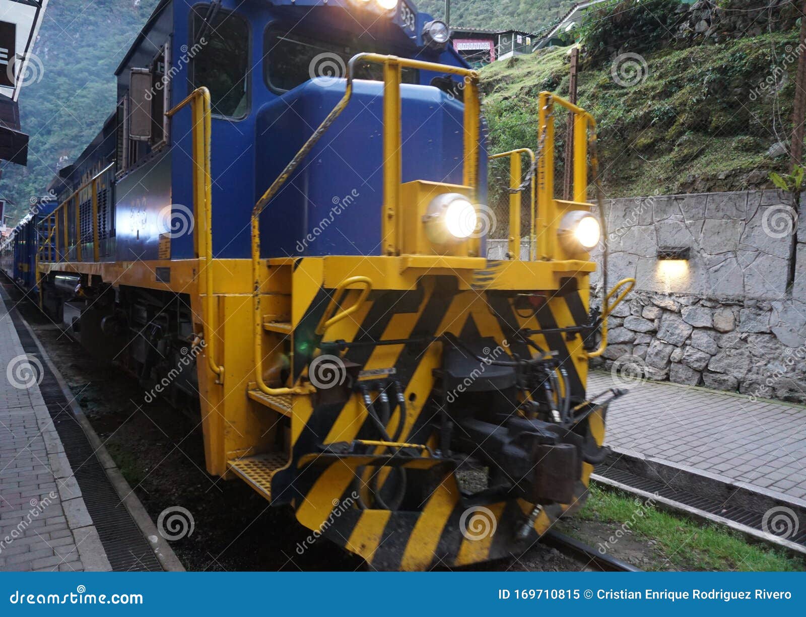 Old Blue Railway Train Subway Stock Image - Image of lanka, indian ...