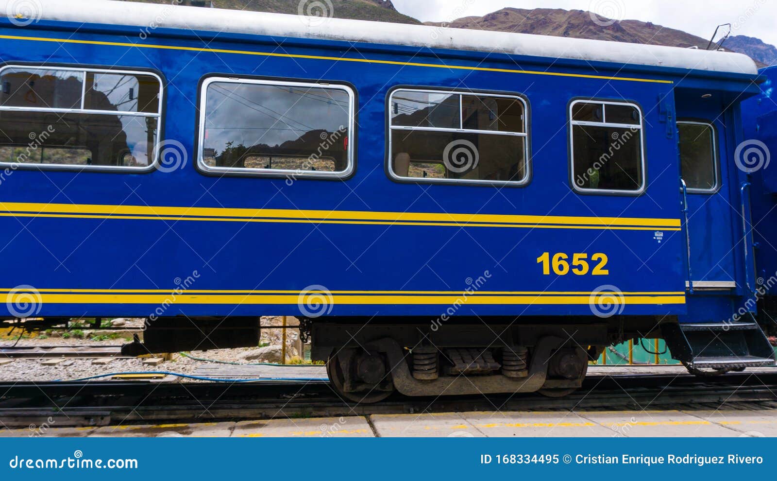 Old Blue Railway Train Subway Stock Image - Image of india, perspective ...