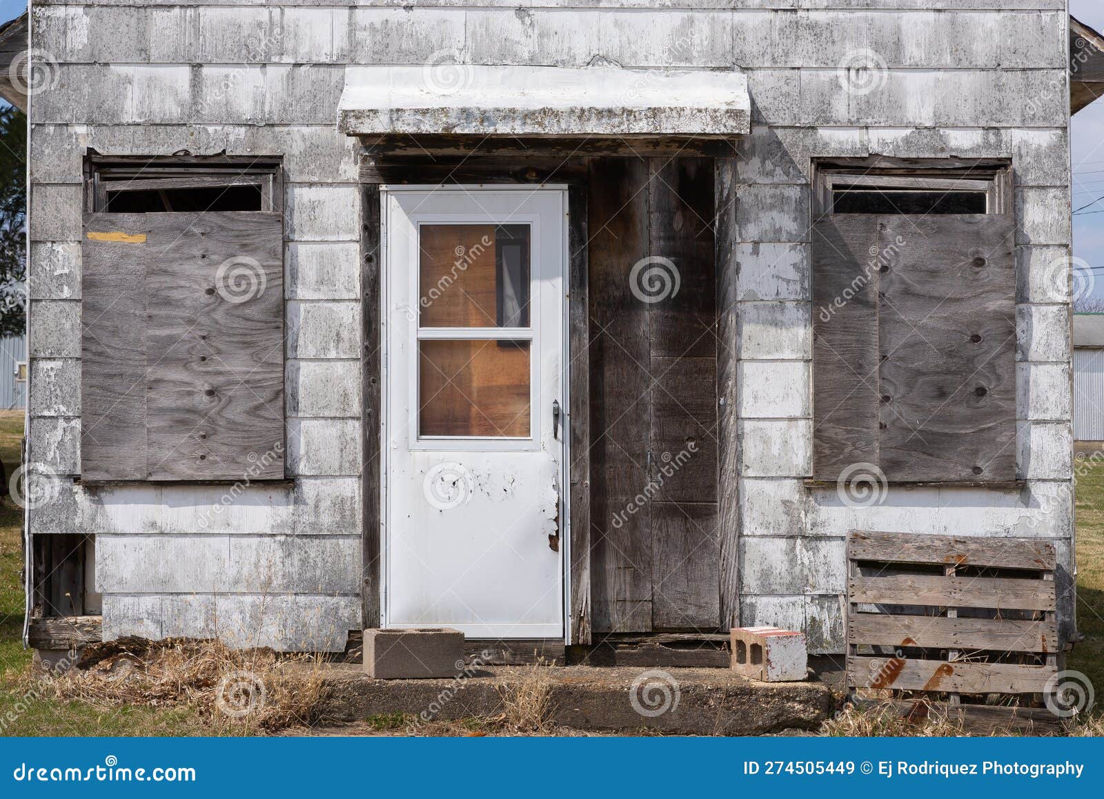 Abandoned building stock image. Image of county, outdoor - 274505449