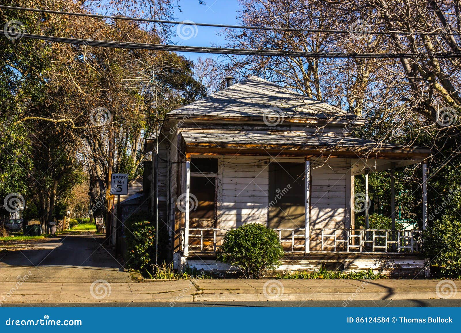 Old Boarded Up House stock photo. Image of peeling, alley - 86124584