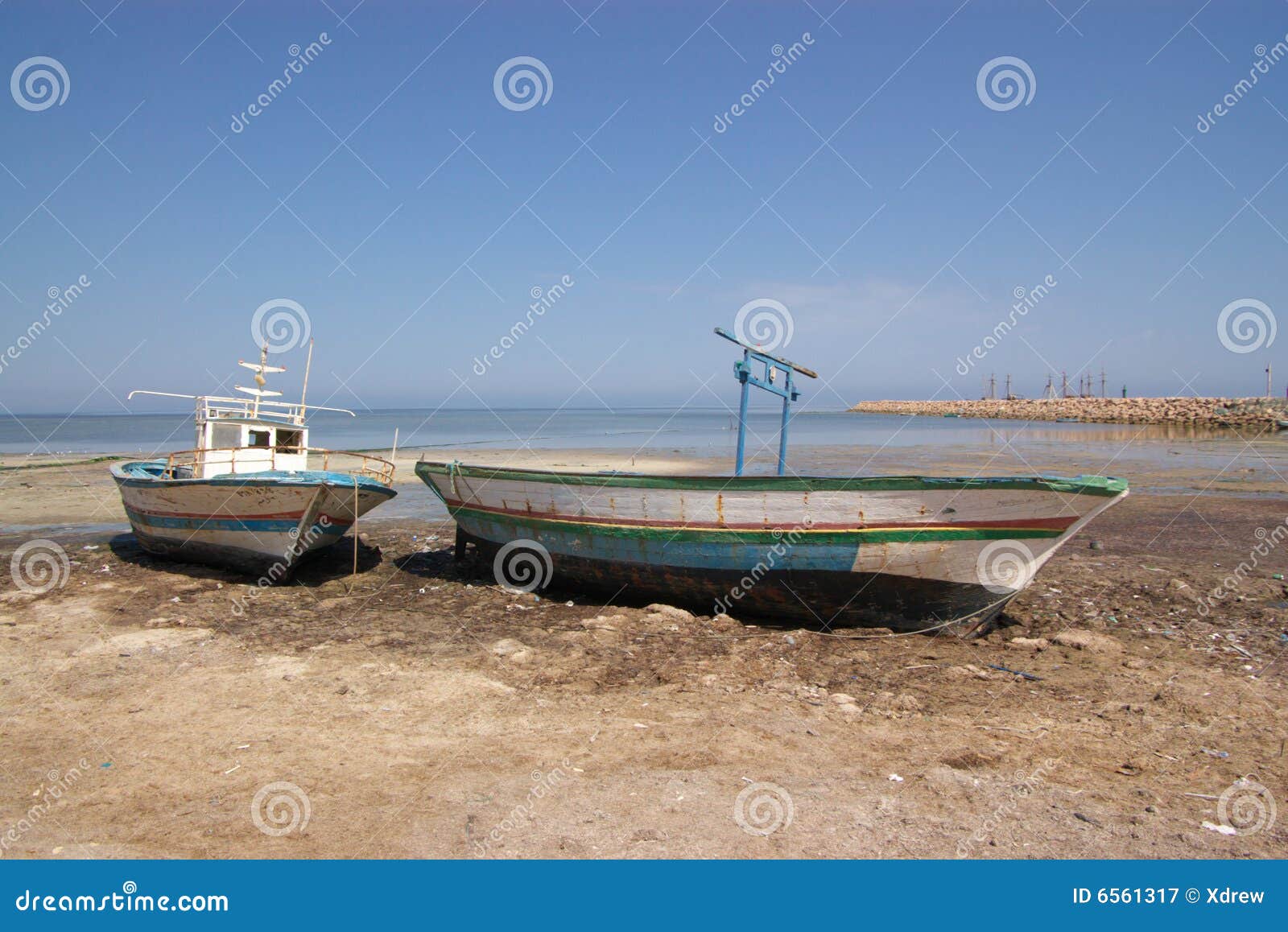 Old boat on sea shore stock image. Image of maritime, dirty - 6561317