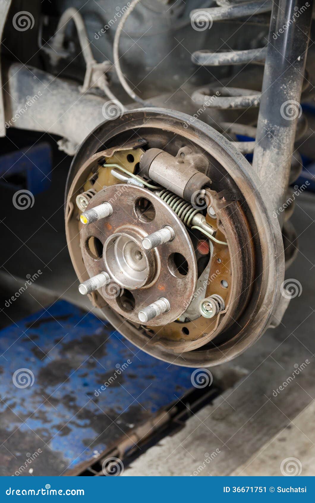 Old brake pads stock image. Image of drum, cylinder, automobile - 36671751