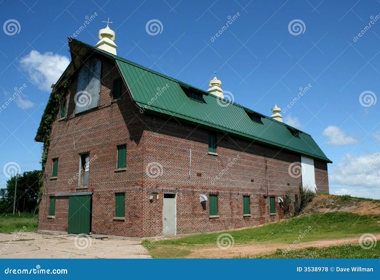 Old brick barn stock photo. Image of storage, fireproof - 3538978