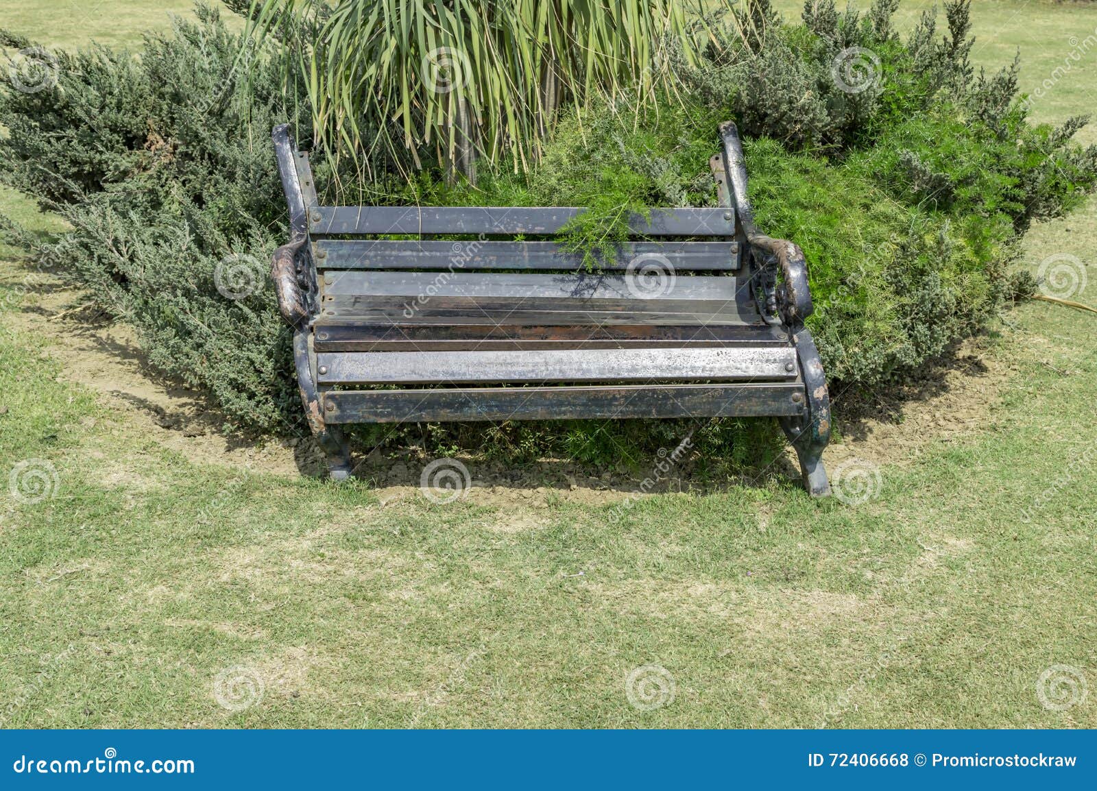 Old broken bench stock photo. Image of vintage, outdoors - 72406668