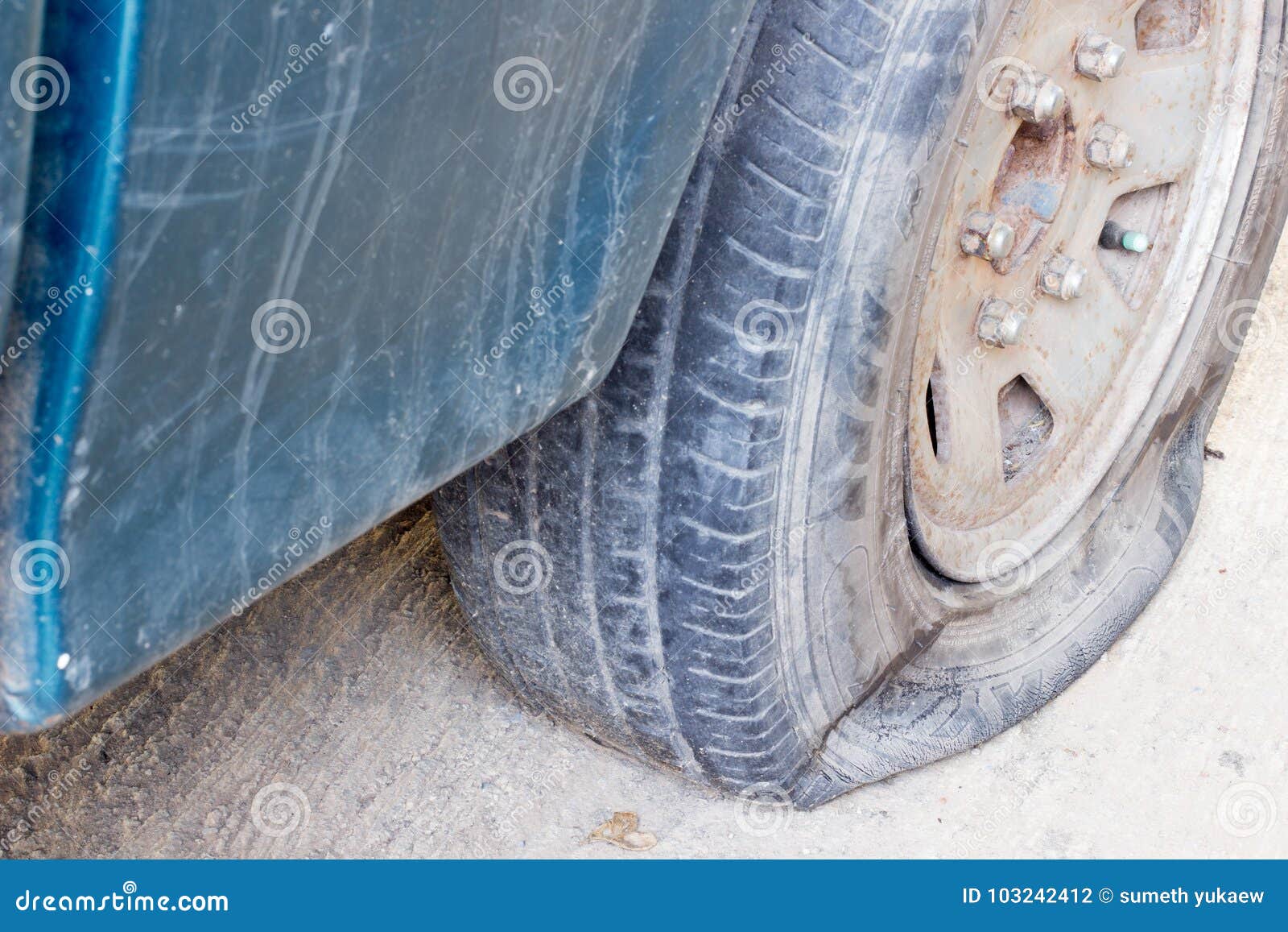 The Old Broken Car Rubber , Leak Rubber of the Green Car with Copy ...