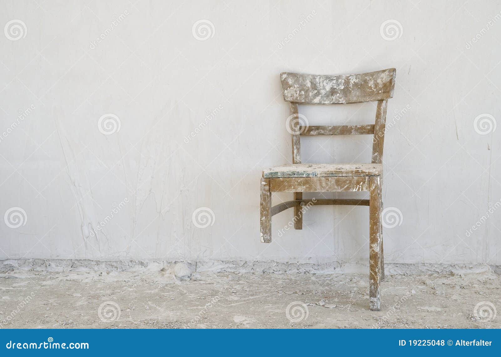 Old broken chair stock photo. Image of dirty, legs, missing - 19225048