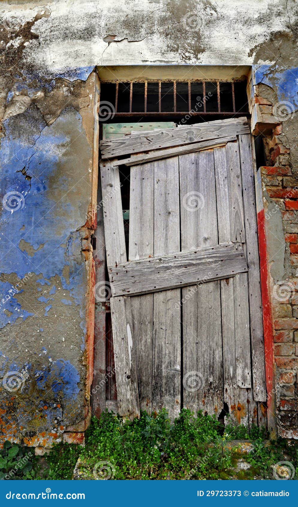 Abandoned broken door stock image. Image of rural, fashioned - 29723373