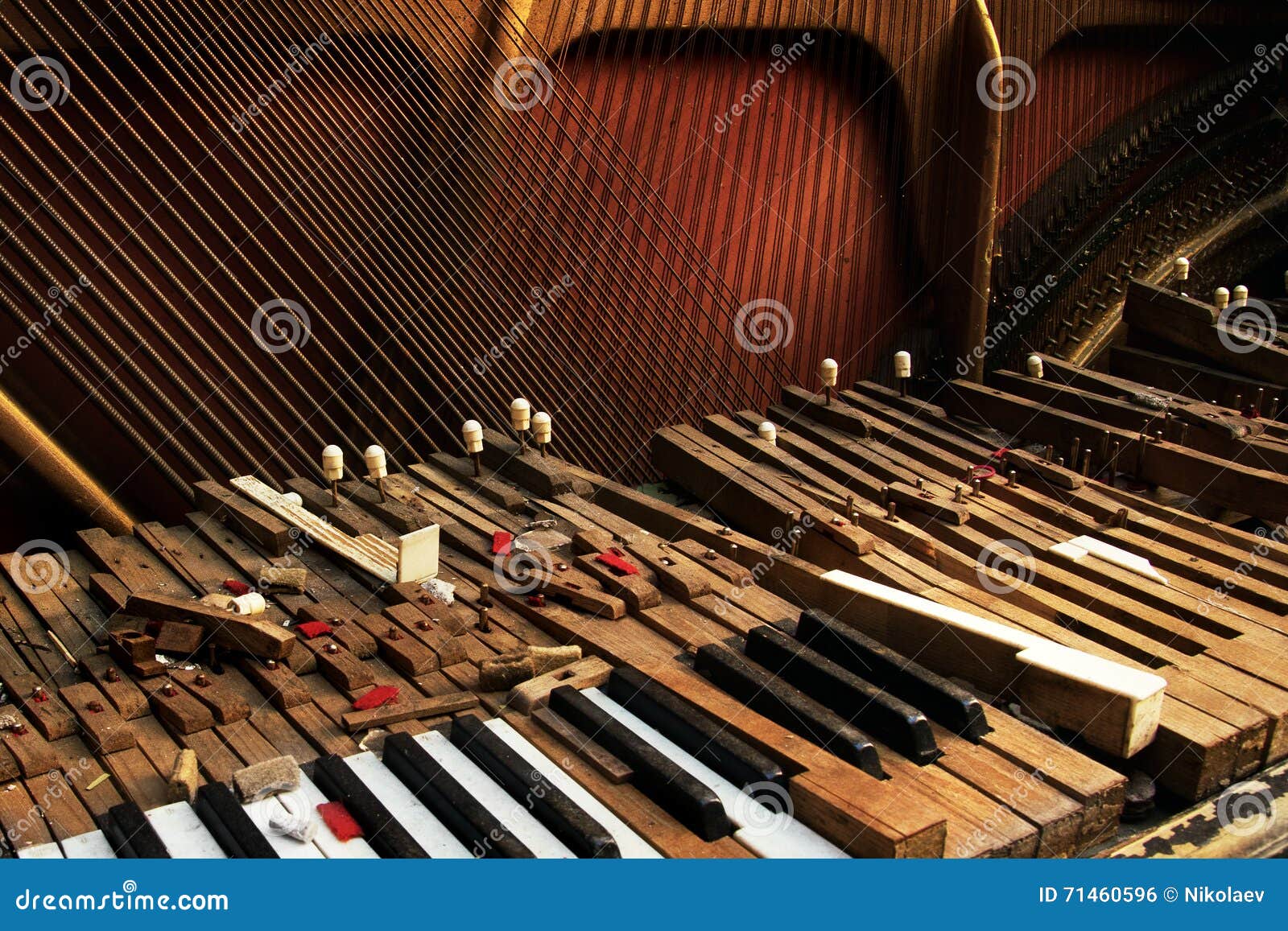 Old broken piano stock photo. Image of entertainment - 71460596