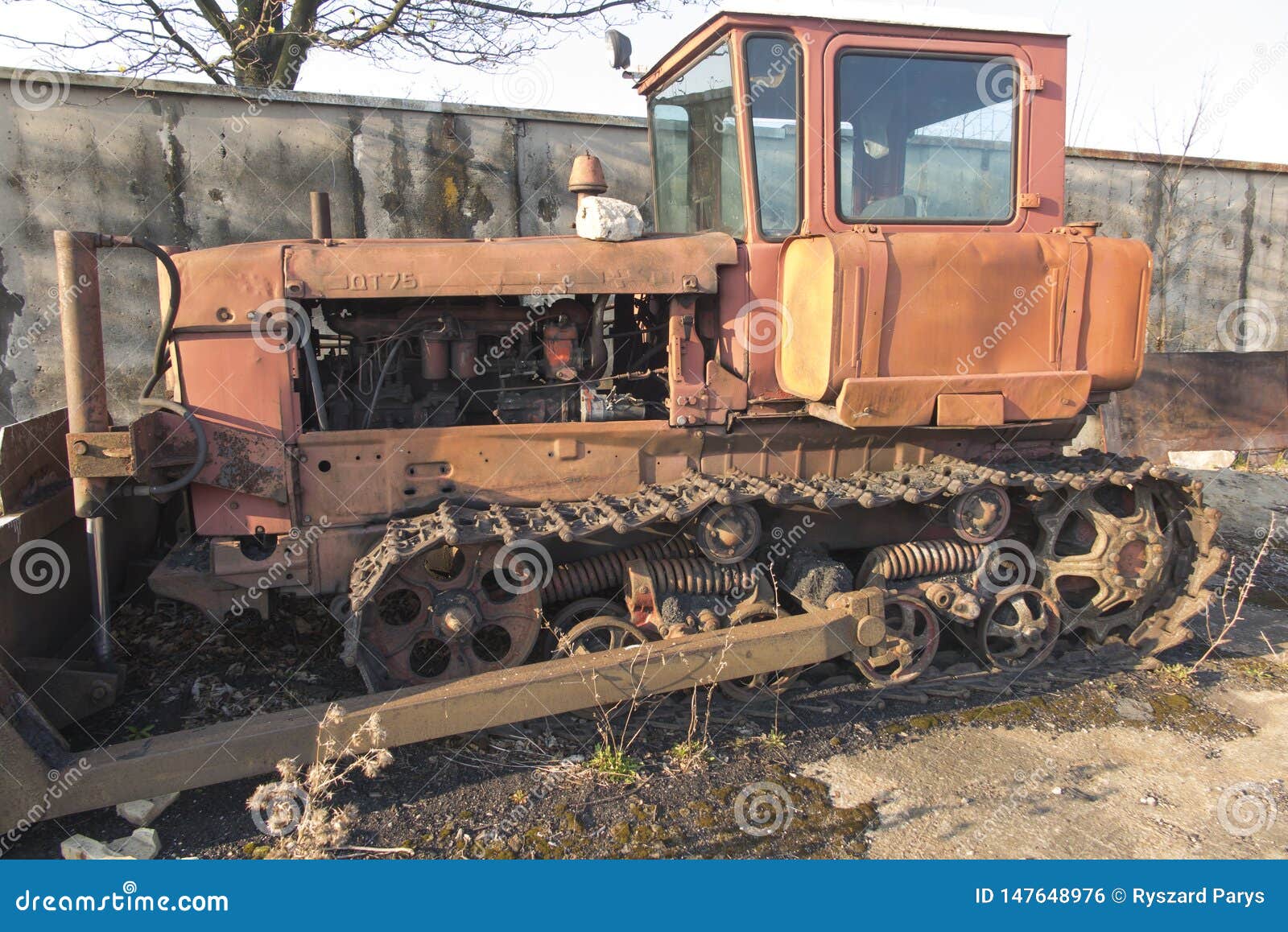 Old Broken, Rusty Bulldozer Stock Photo - Image of square, rusty: 147648976