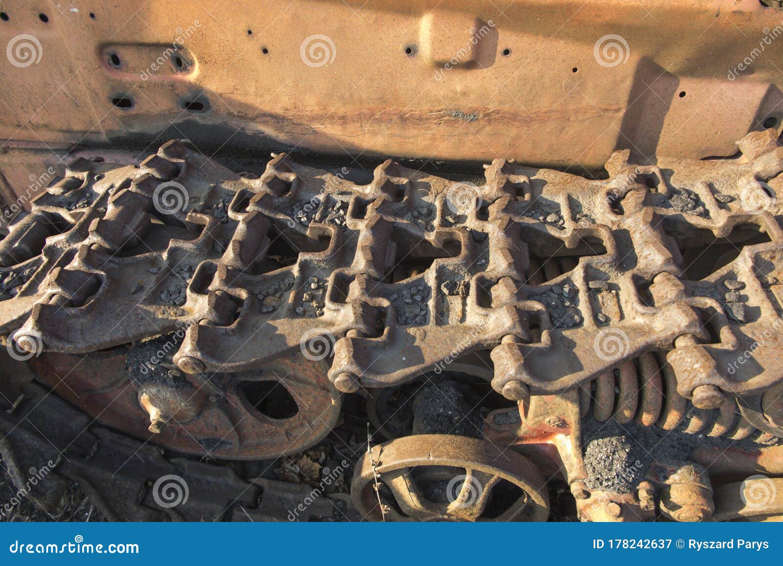 Old Broken, Rusty Bulldozer Stock Image - Image of construction, cabin ...