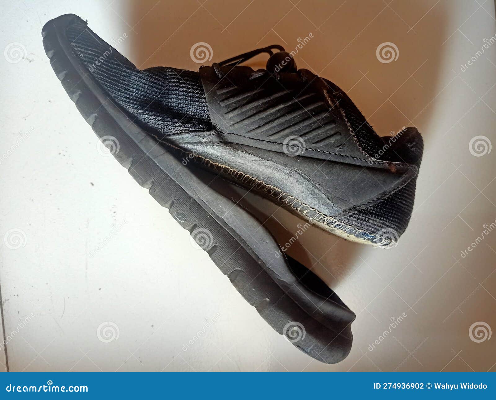 Broken Boot Cartoon Stock Photos - Free & Royalty-Free Stock Photos ...