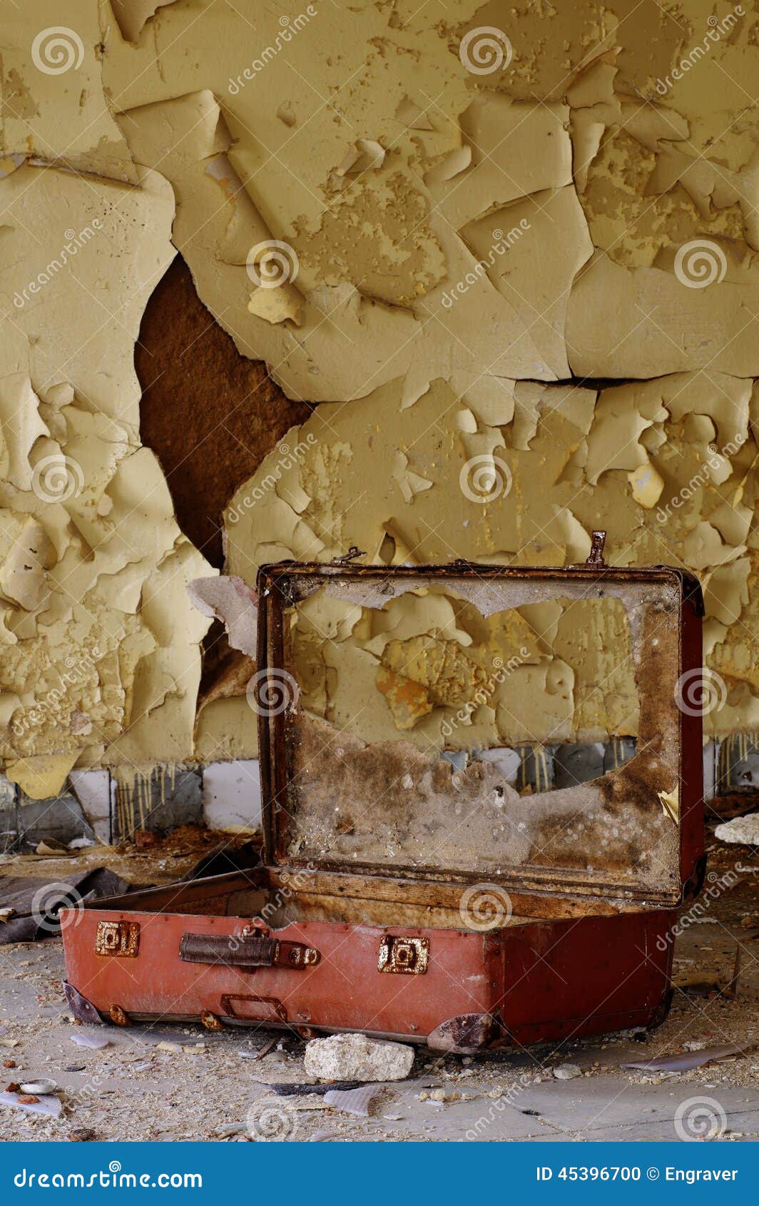 Old broken suitcase stock photo. Image of rusty, vintage - 45396700
