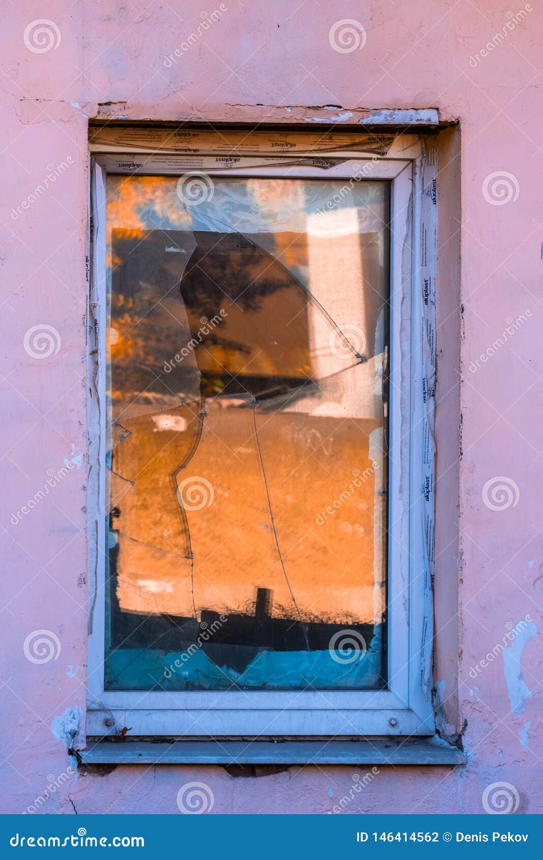 Old broken window stock photo. Image of house, door - 146414562