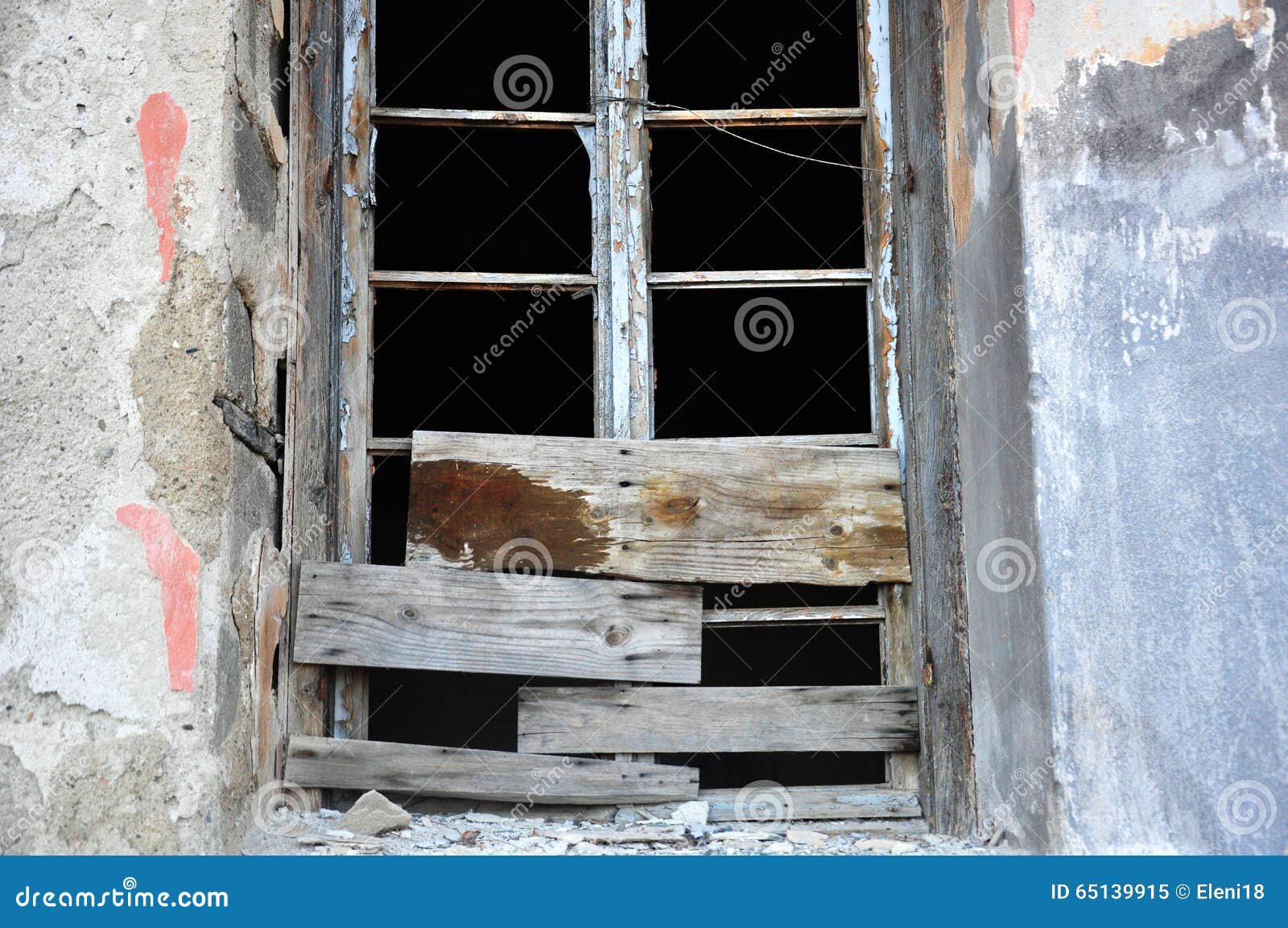 Old broken wooden window stock image. Image of open, exterior - 65139915