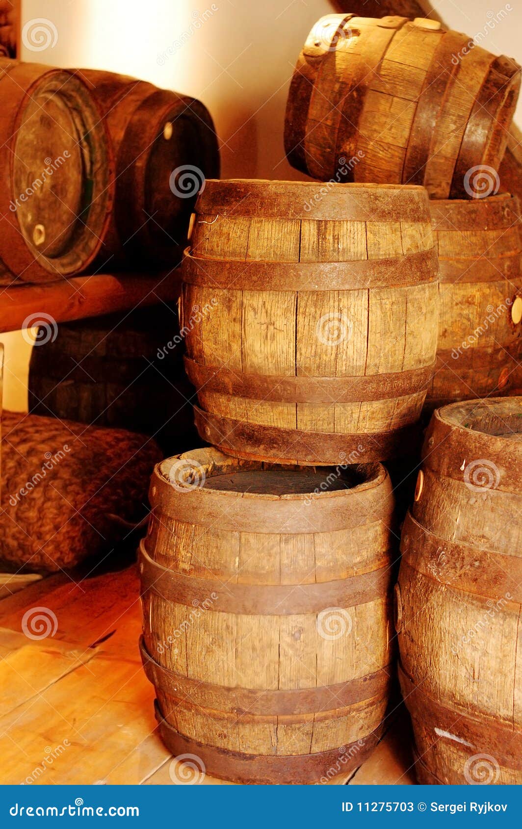 Old brown wooden barrel stock image. Image of barrel - 11275703