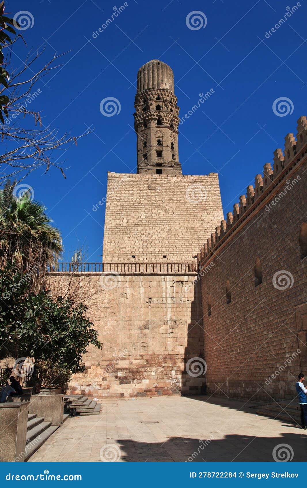 Old Building of Arabish Cairo, Egypt Stock Photo - Image of local ...