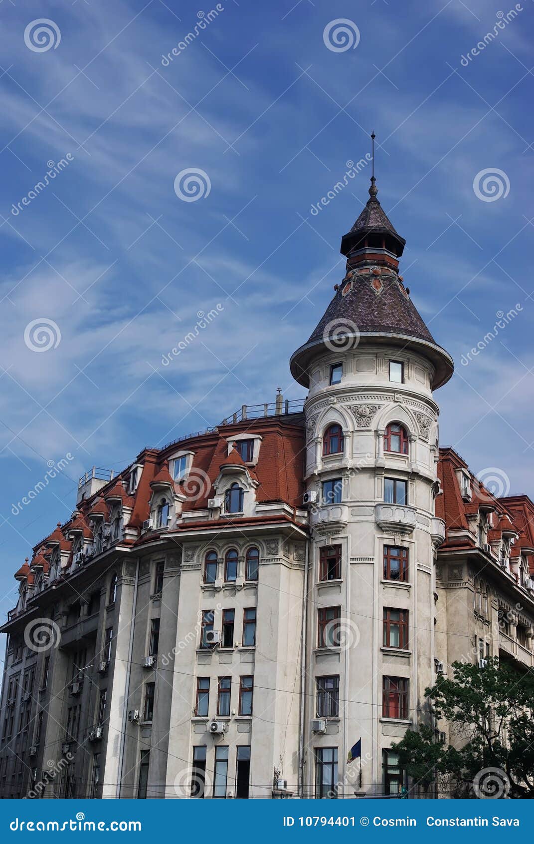 Old building in Bucharest stock image. Image of build - 10794401