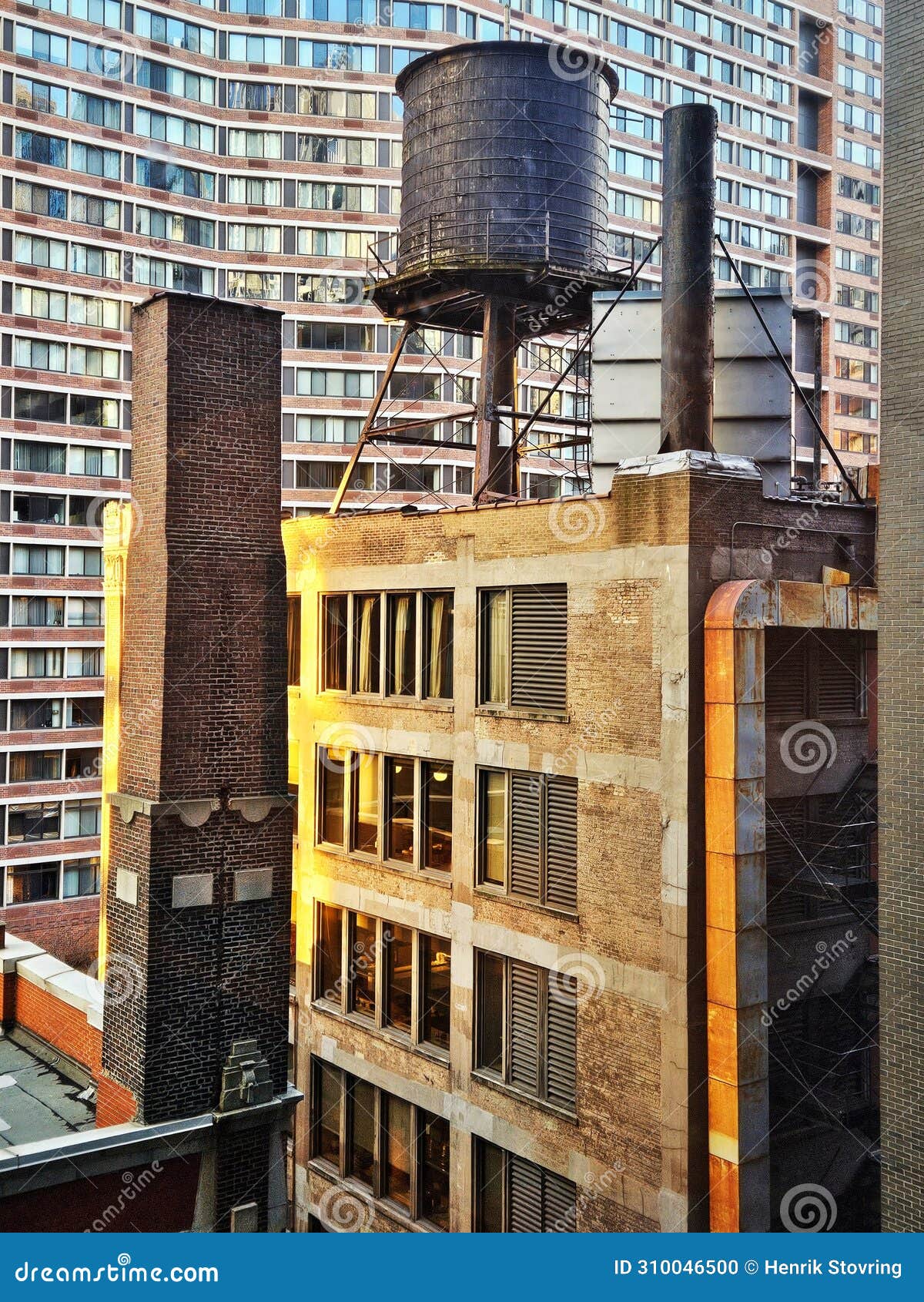 Old Building in Chicago, Backside Stock Photo - Image of building ...
