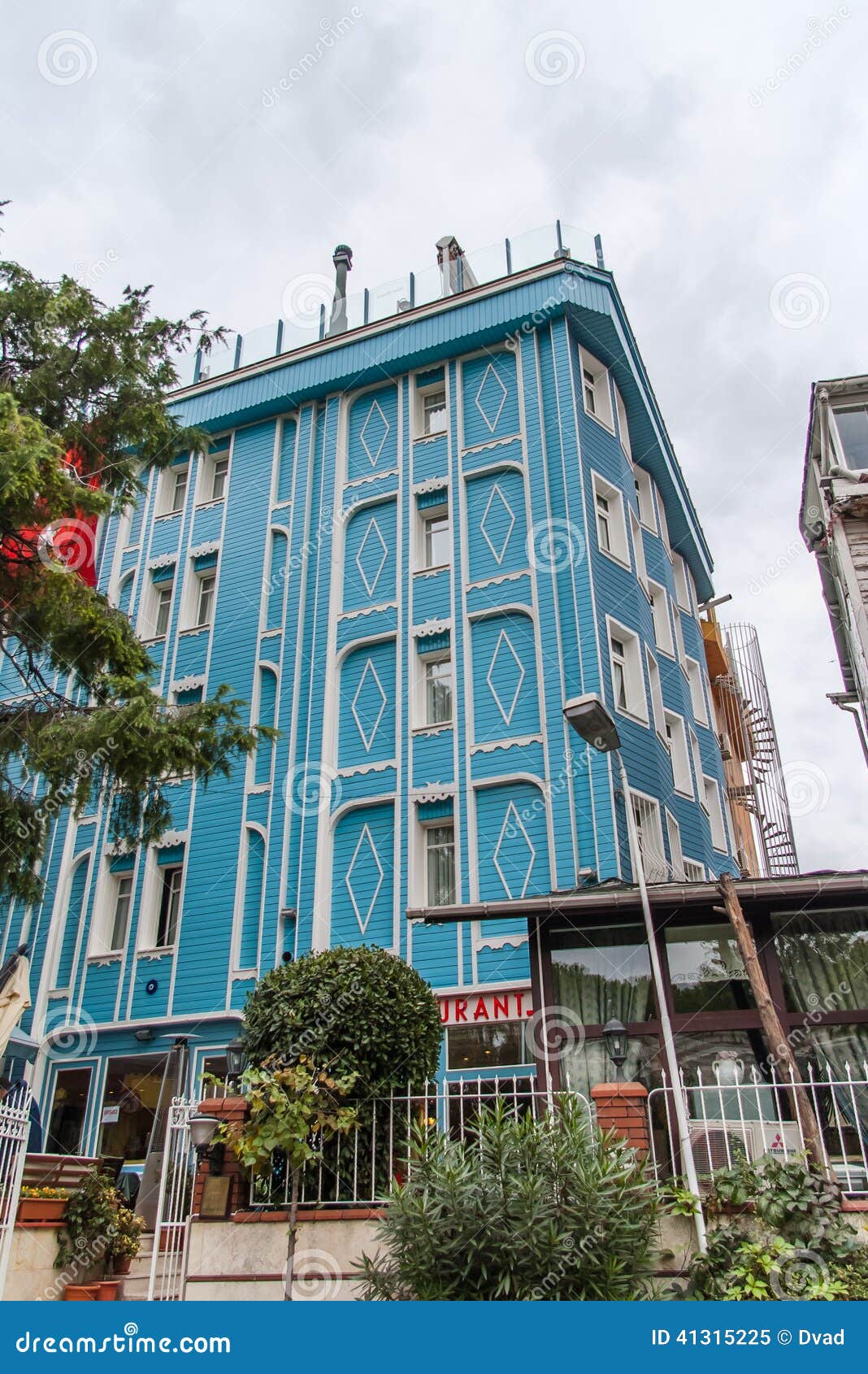 Old building in Istanbul stock image. Image of autumn - 41315225