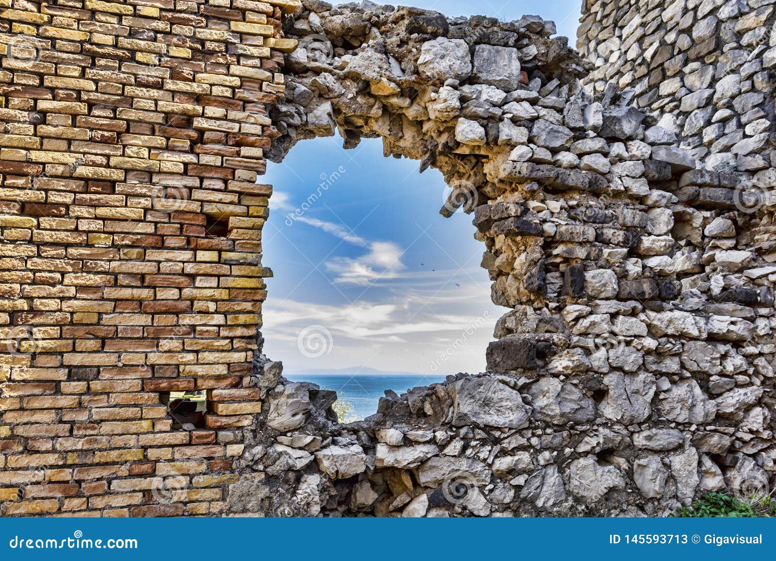 Old Building of Stones and Bricks in Ruins Stock Image - Image of ...