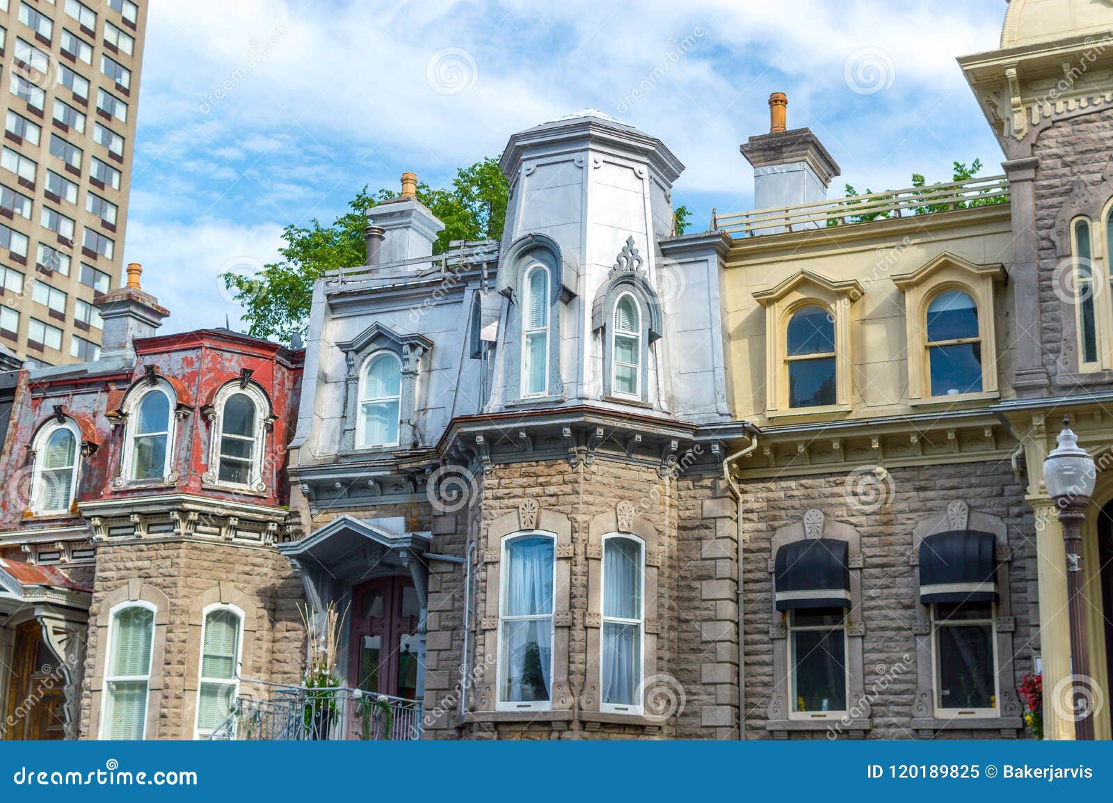 Old Buildings in Quebec City Downtown Stock Image - Image of quebec ...