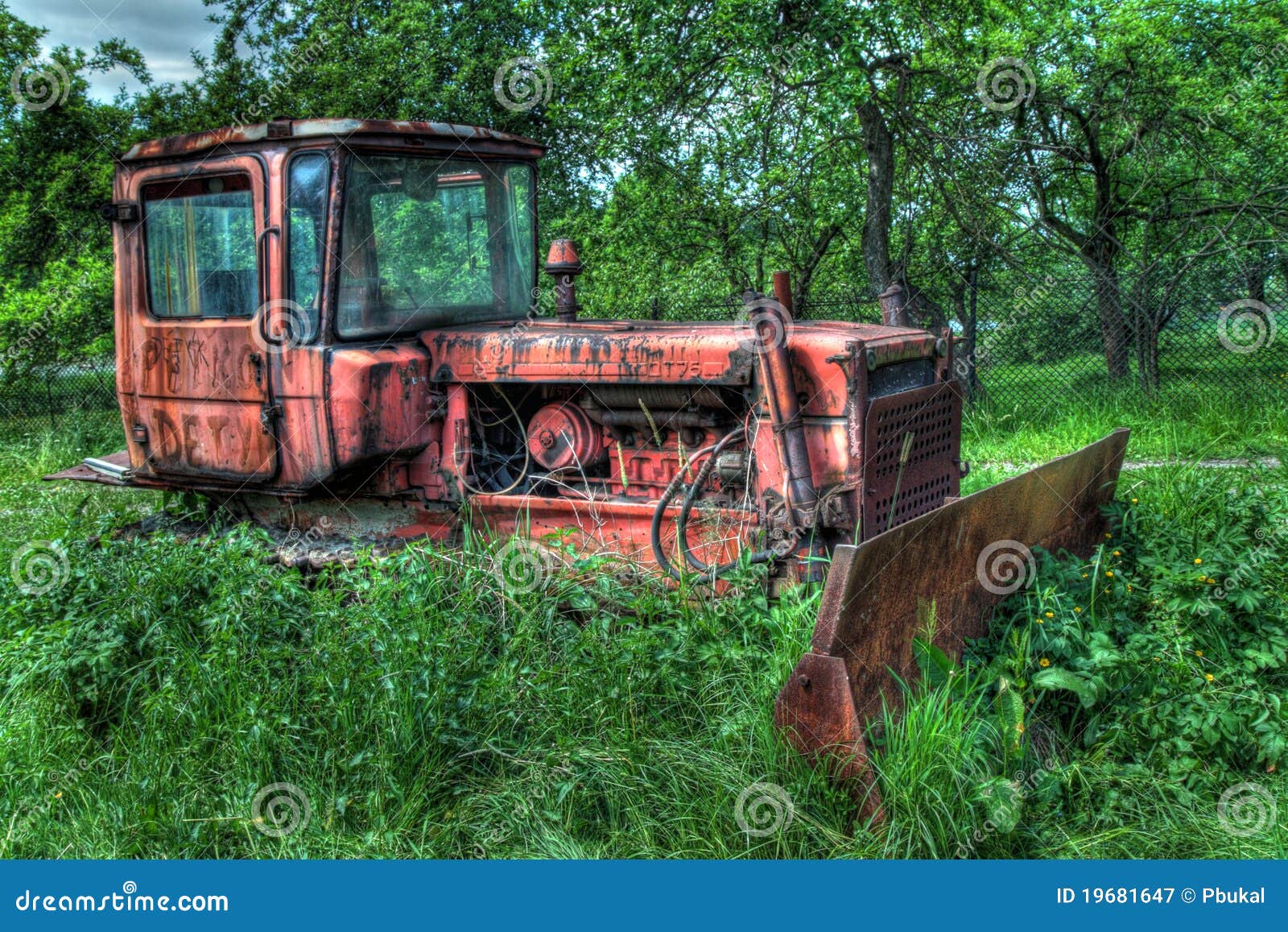 Old bulldozer stock image. Image of machine, iron, hydraulic - 19681647