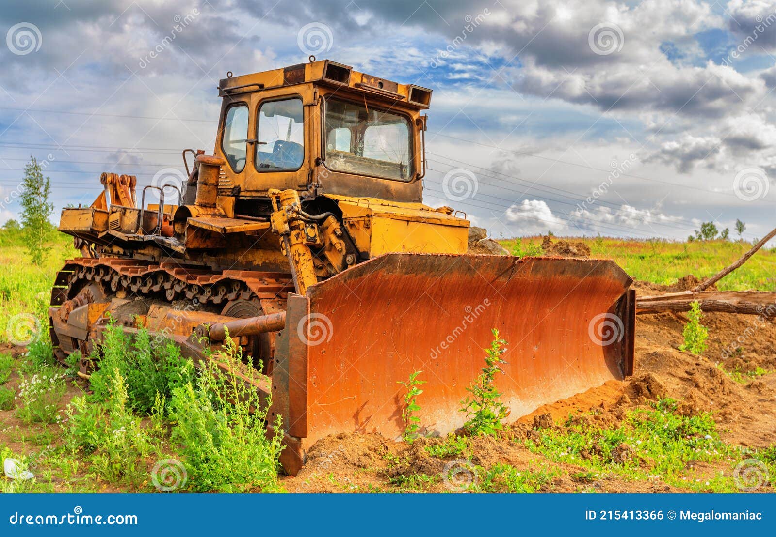 Old bulldozer stock photo. Image of motor, dirt, hill - 215413366
