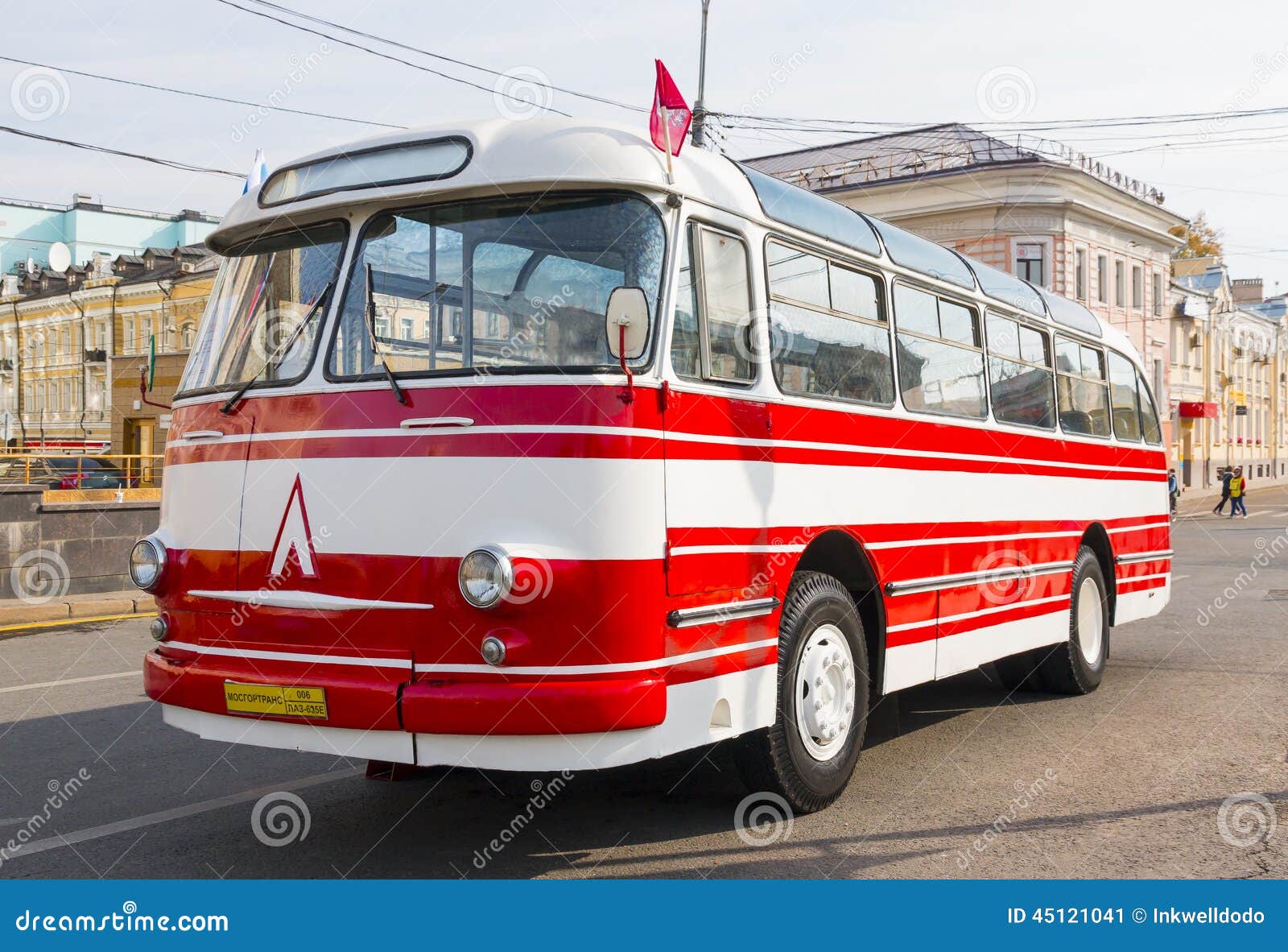 Old bus LAZ-695E editorial photo. Image of 1961, transport - 45121041