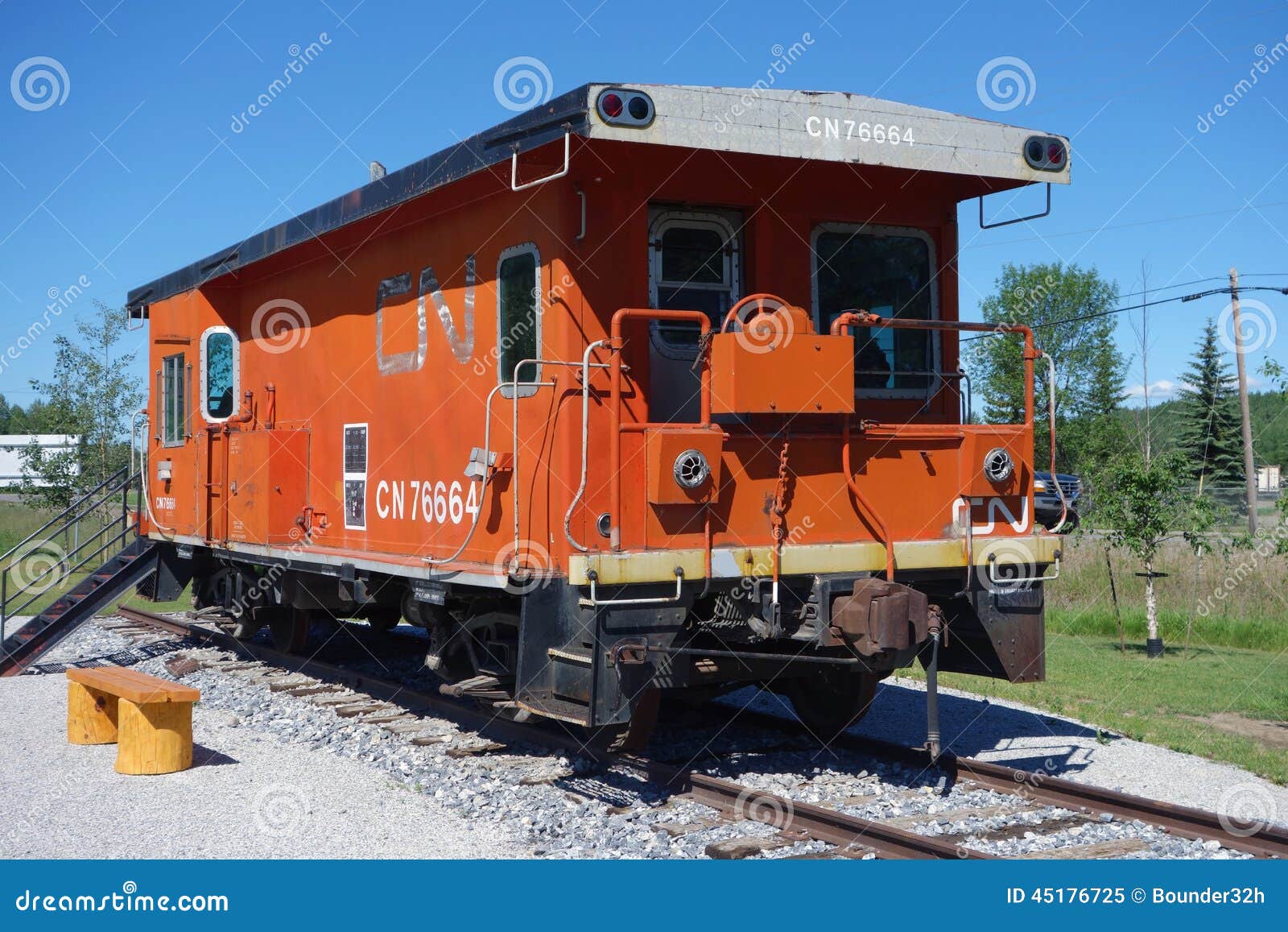 An old caboose editorial image. Image of bench, train - 45176725