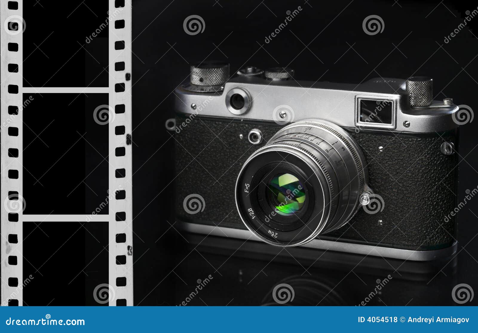 Old camera stock photo. Image of optical, retro, elegance - 4054518