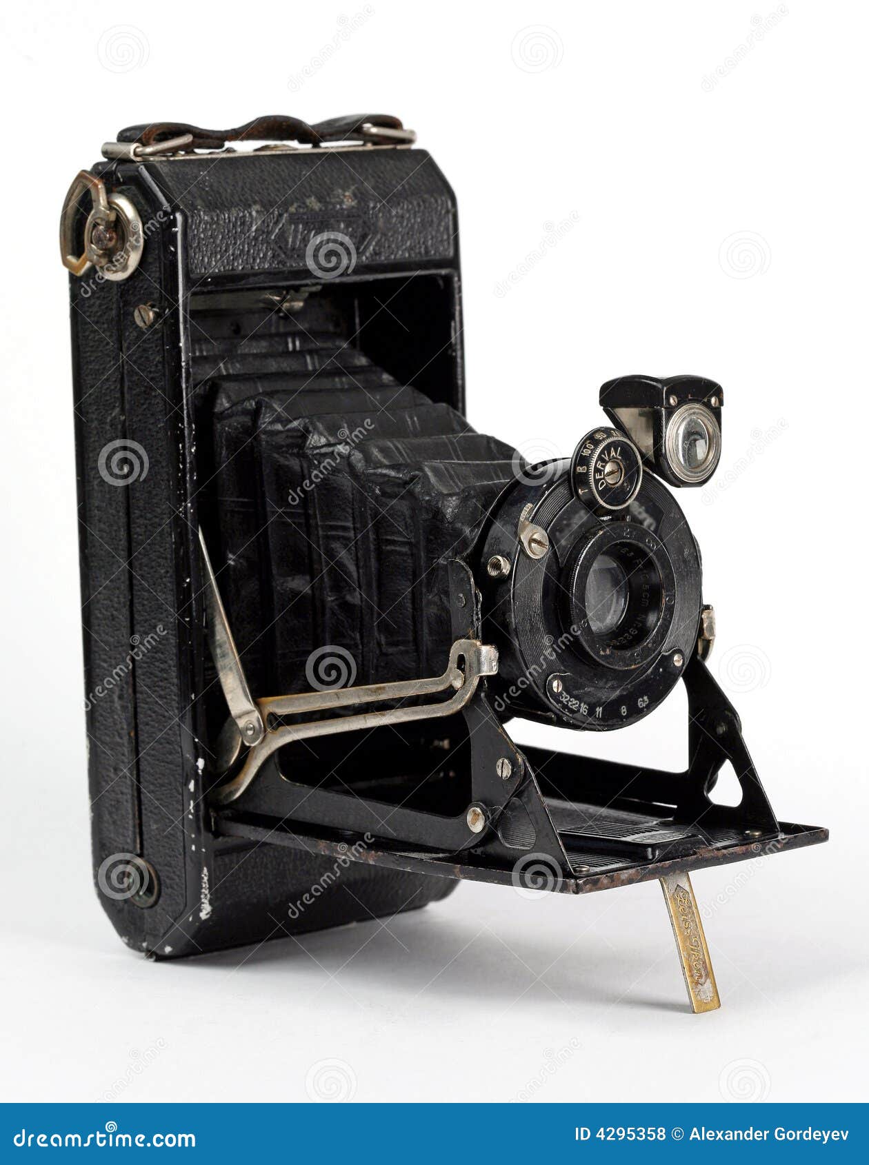 Old Camera stock photo. Image of multiple, isolated, antiques - 4295358