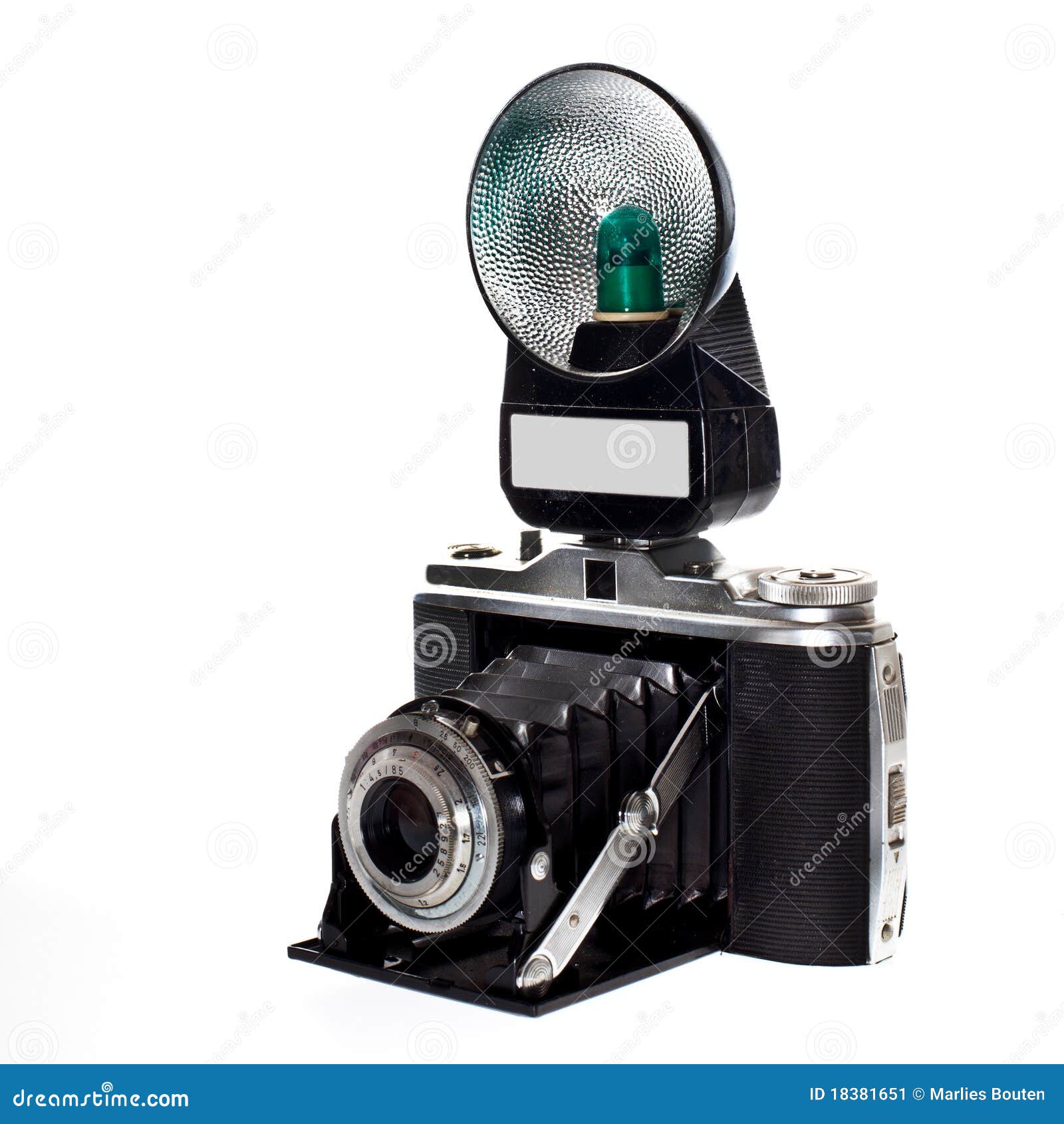 Old Camera With Flash Stock Image - Image: 18381651