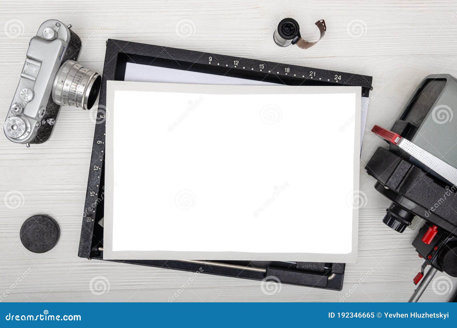 Old Camera, Magnifier and Framing Frame Stock Image - Image of copy ...