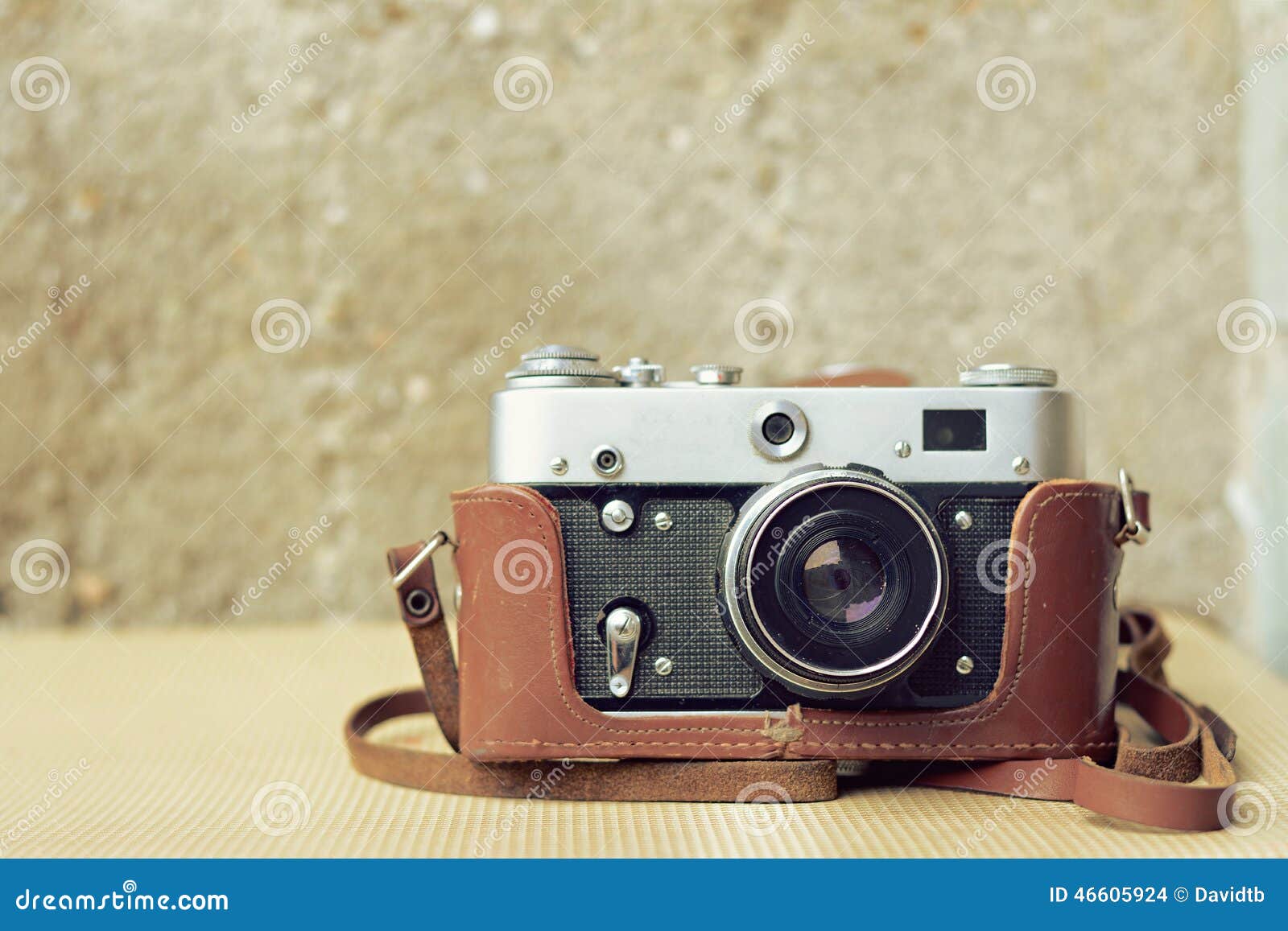 Old Camera with Retro Effect Stock Photo - Image of classic, leather ...