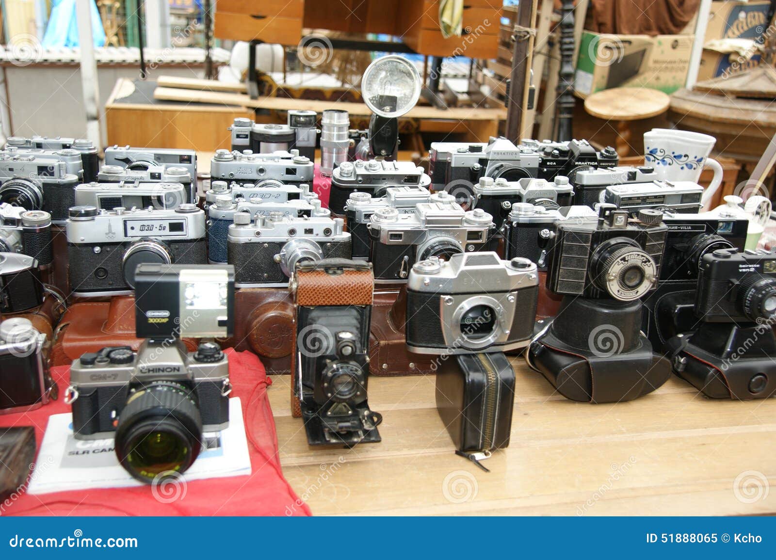 Old camera editorial image. Image of lens, focus, sale - 51888065