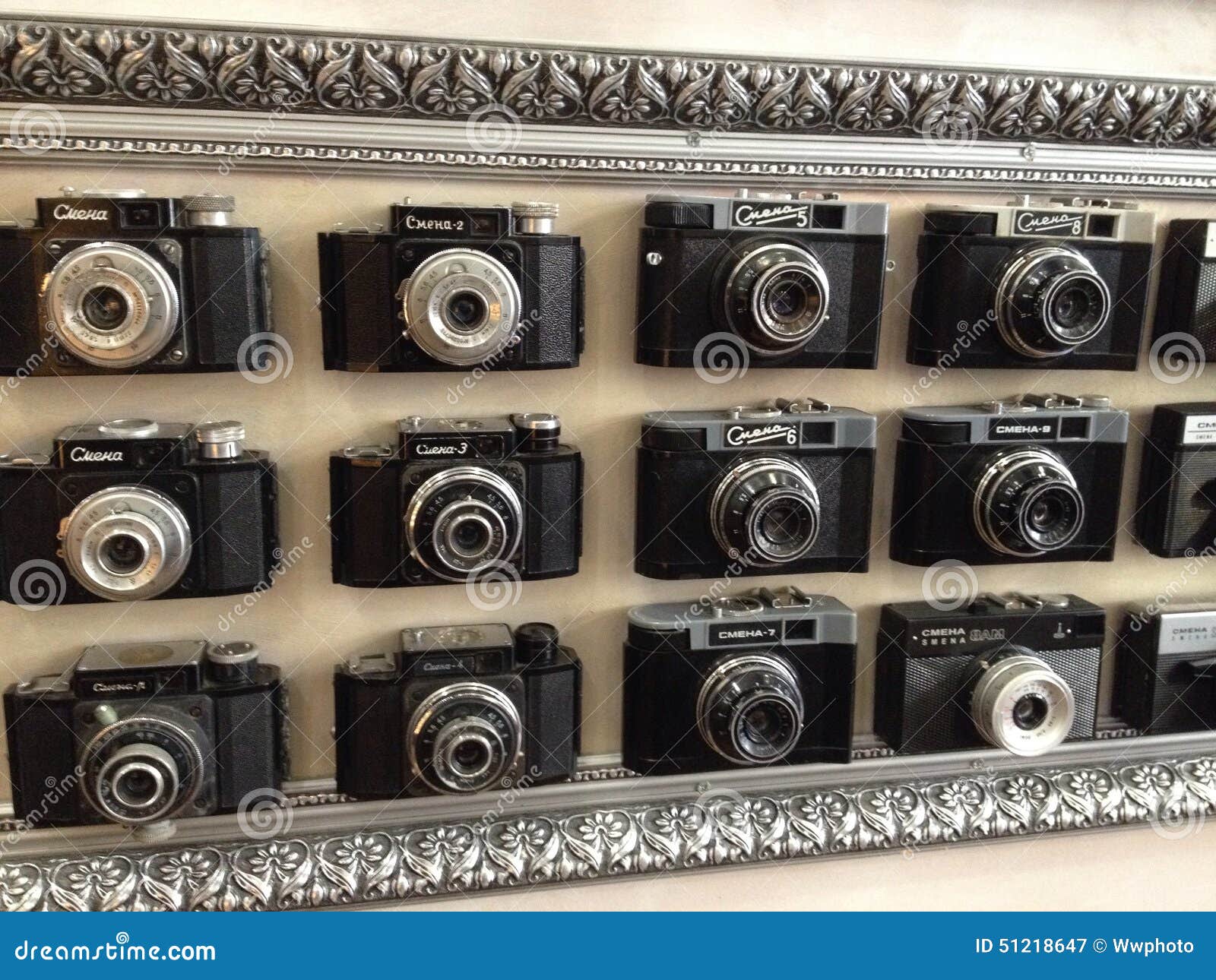 Old cameras editorial photography. Image of journalist - 51218647