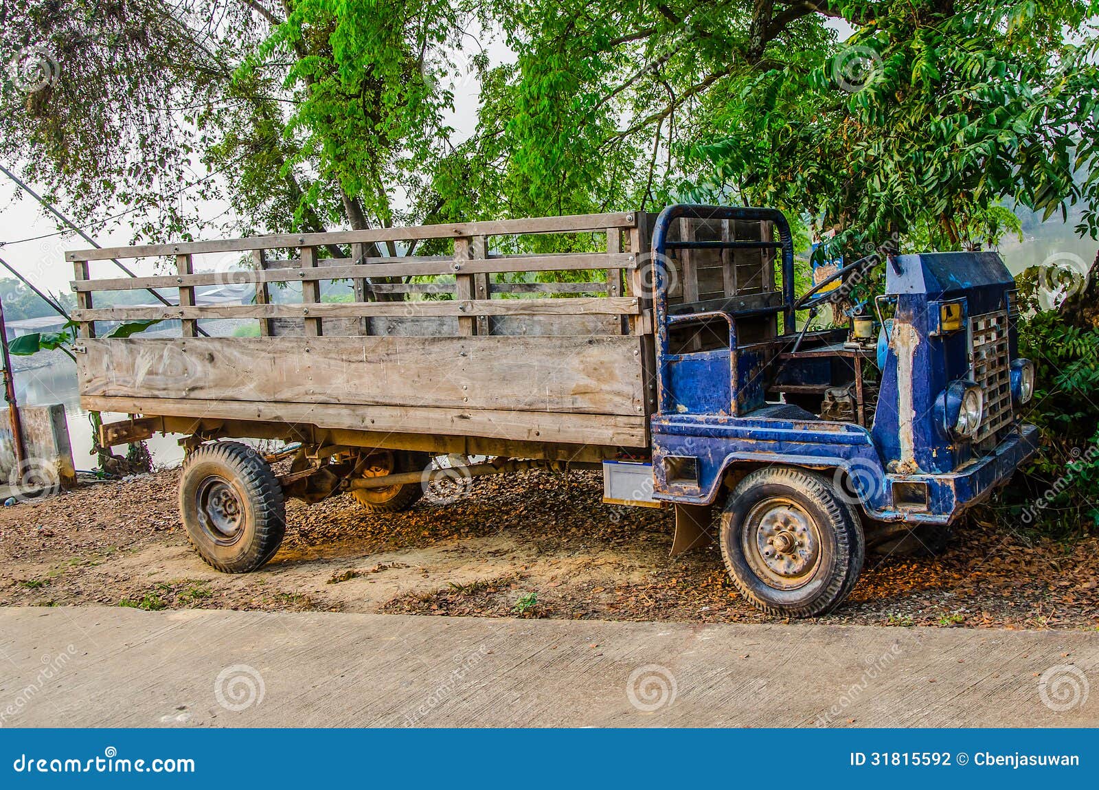 Old car stock photo. Image of white, vehicle, auto, chrome - 31815592