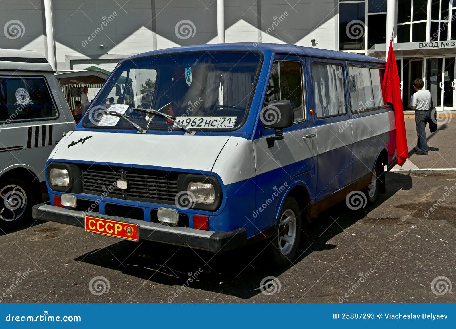 Old Car Show on Retrofest. Minibus RAF Editorial Stock Photo - Image of ...