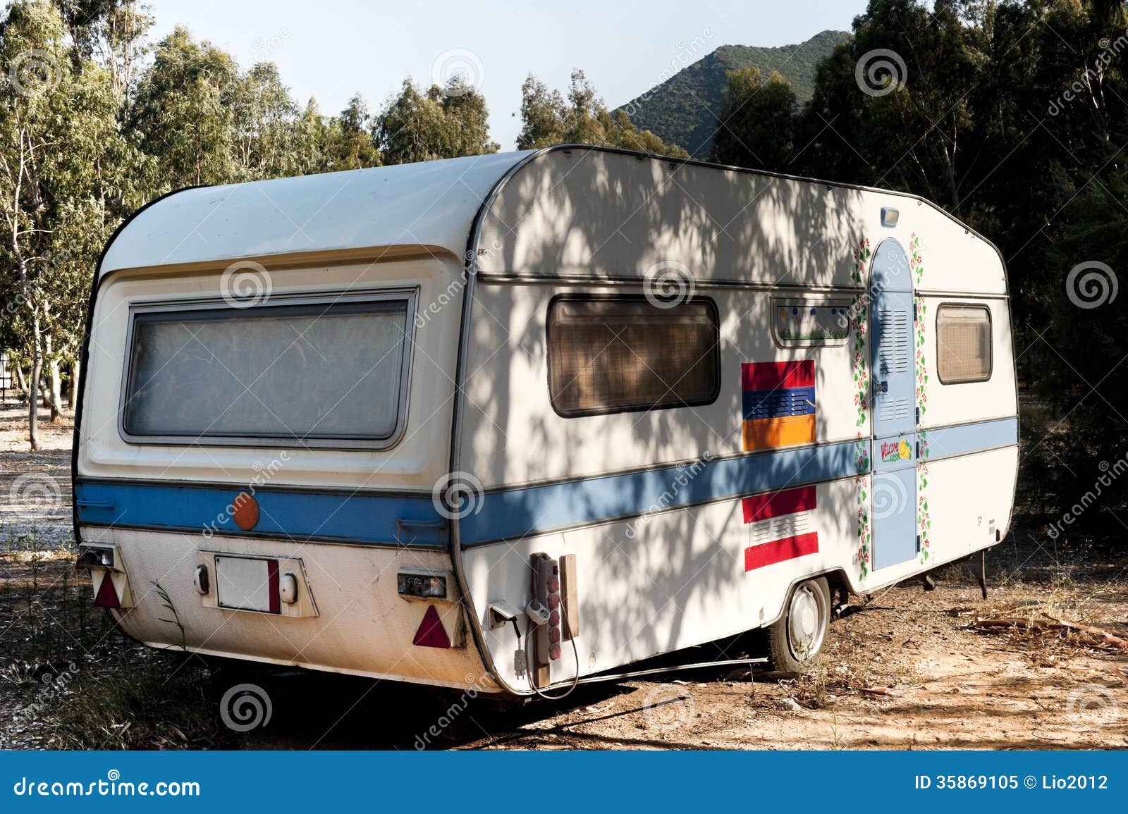 Old caravan stock image. Image of leisure, outdoors, lifestyle - 35869105
