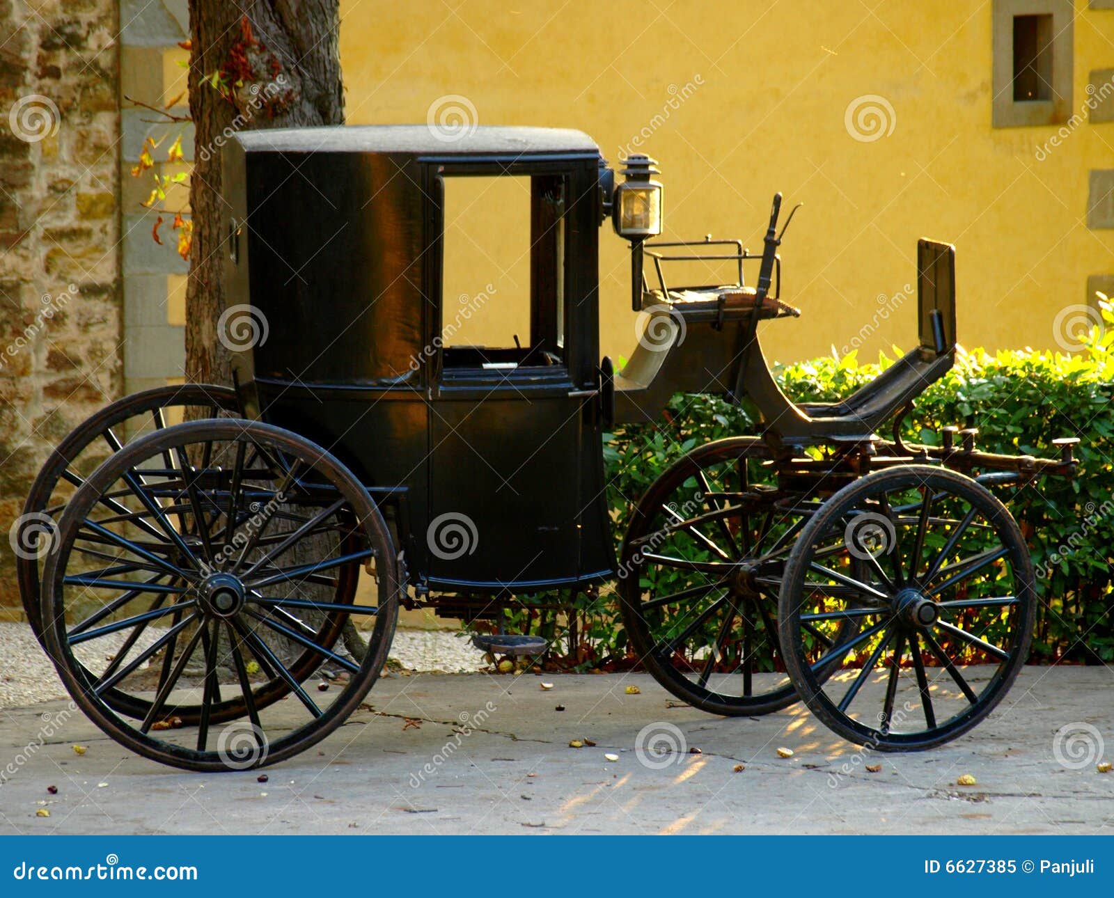 Old English Carriage House